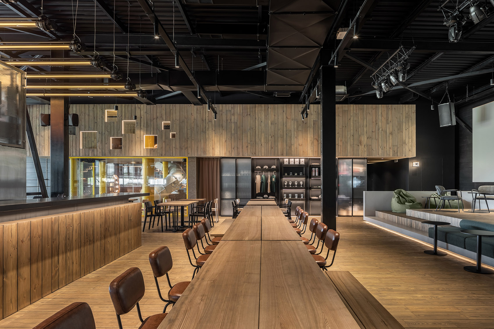 MOVA Beer Space by balbek bureau - 谷德设计网