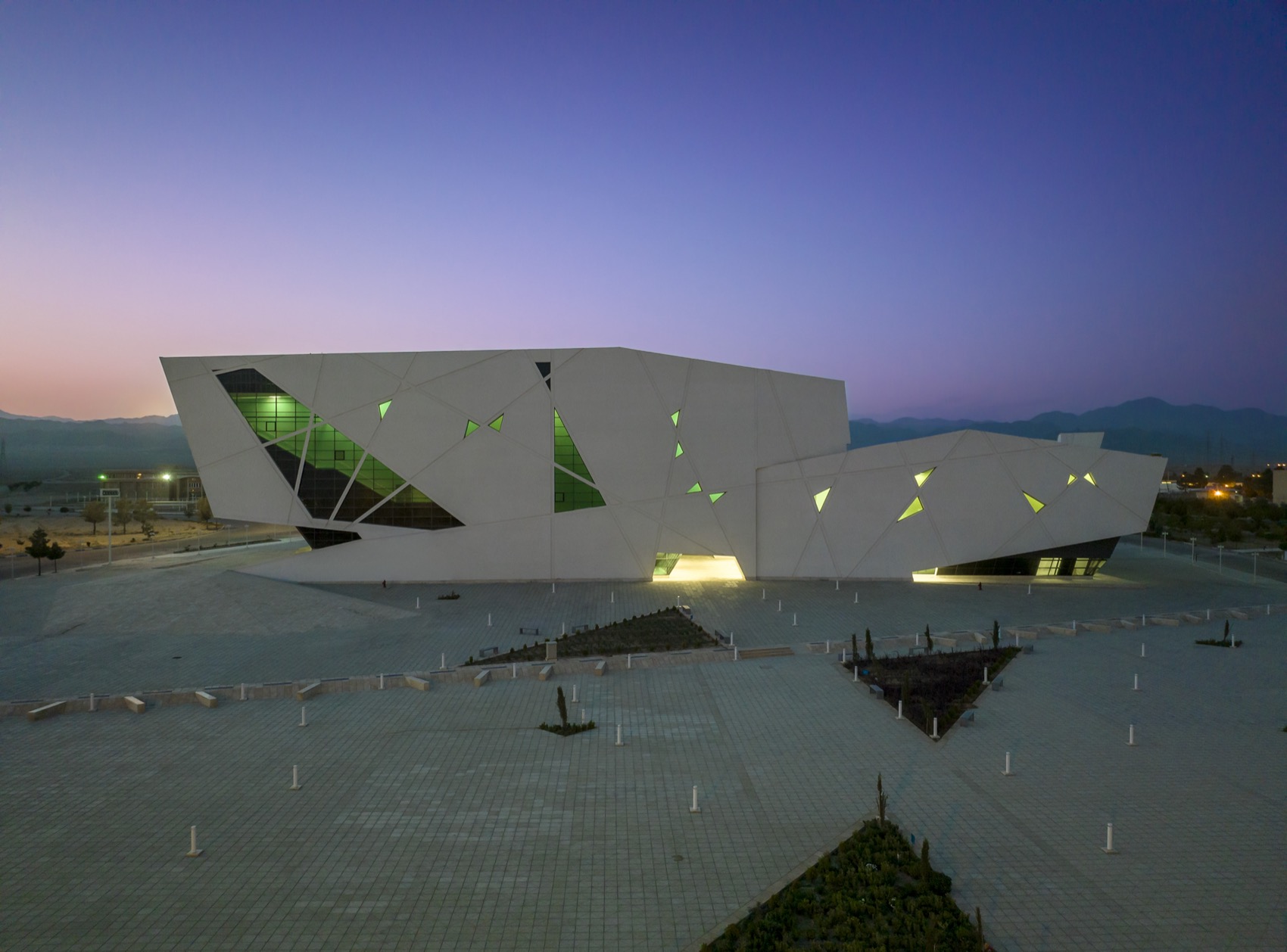 University of Semnan Auditorium and Library by New Wave Architecture ...