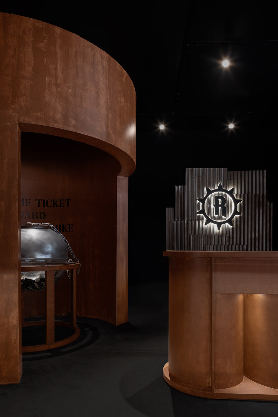 Rock&Ride Shenzhen MixC Popup Store by Within Beyond Studio - 谷德设计网