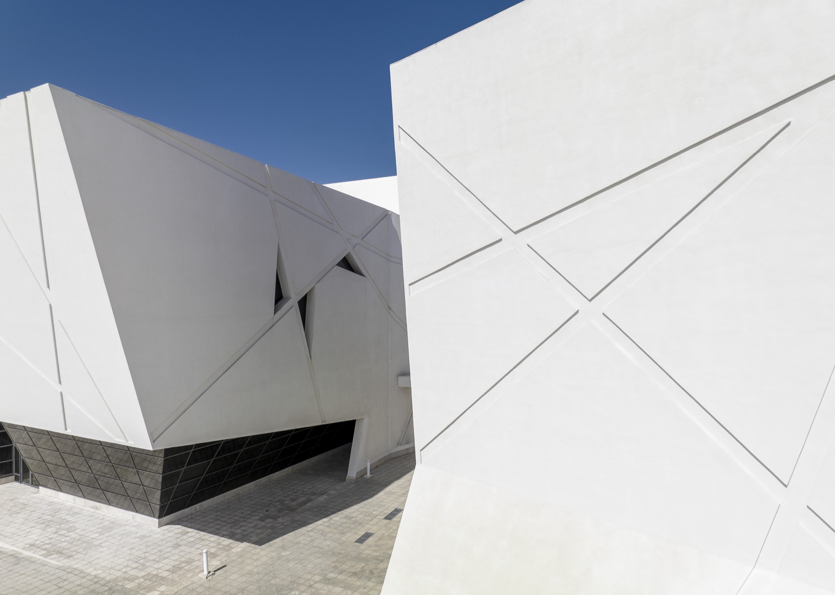 University of Semnan Auditorium and Library by New Wave Architecture ...