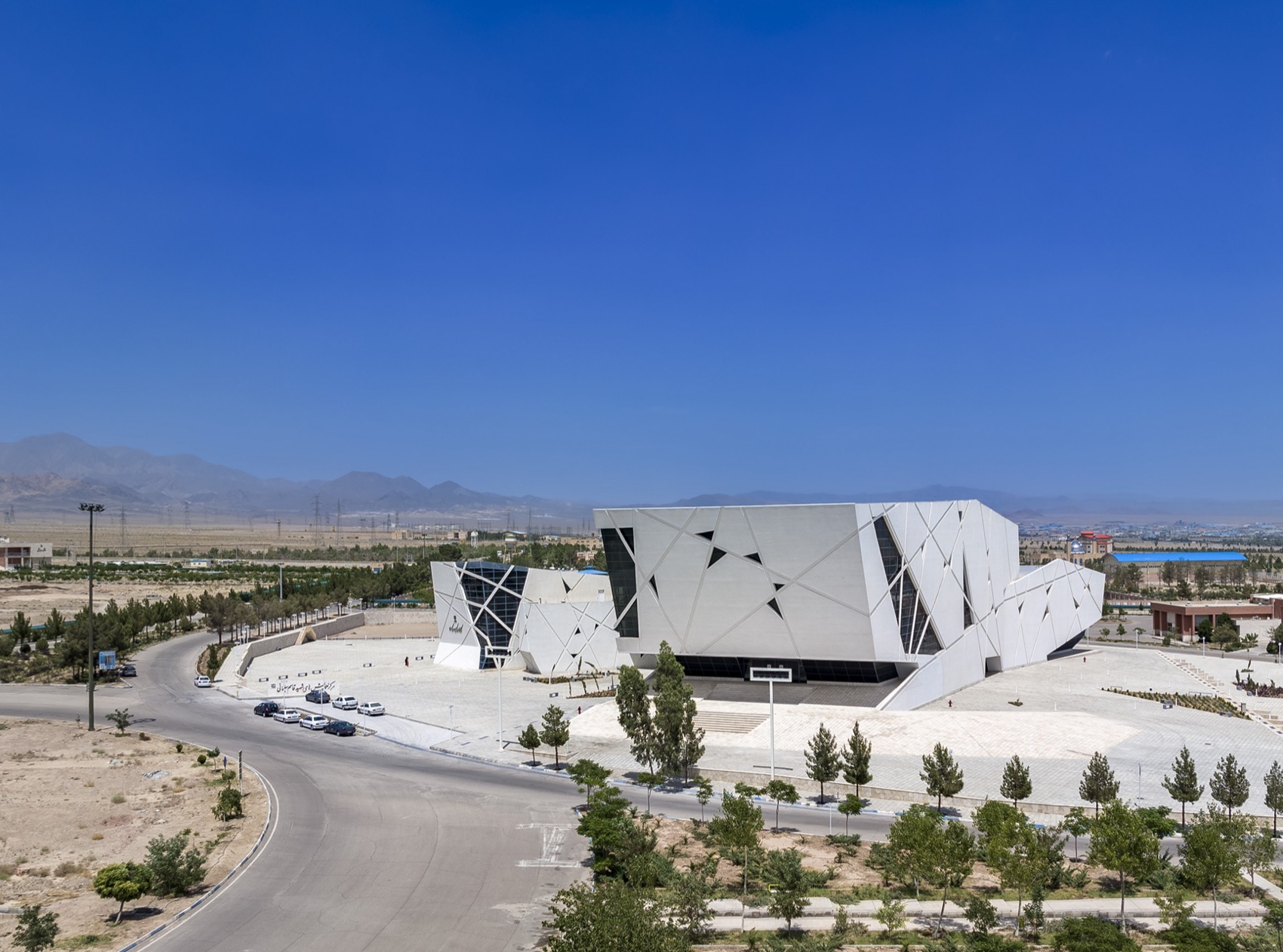 University of Semnan Auditorium and Library by New Wave Architecture ...