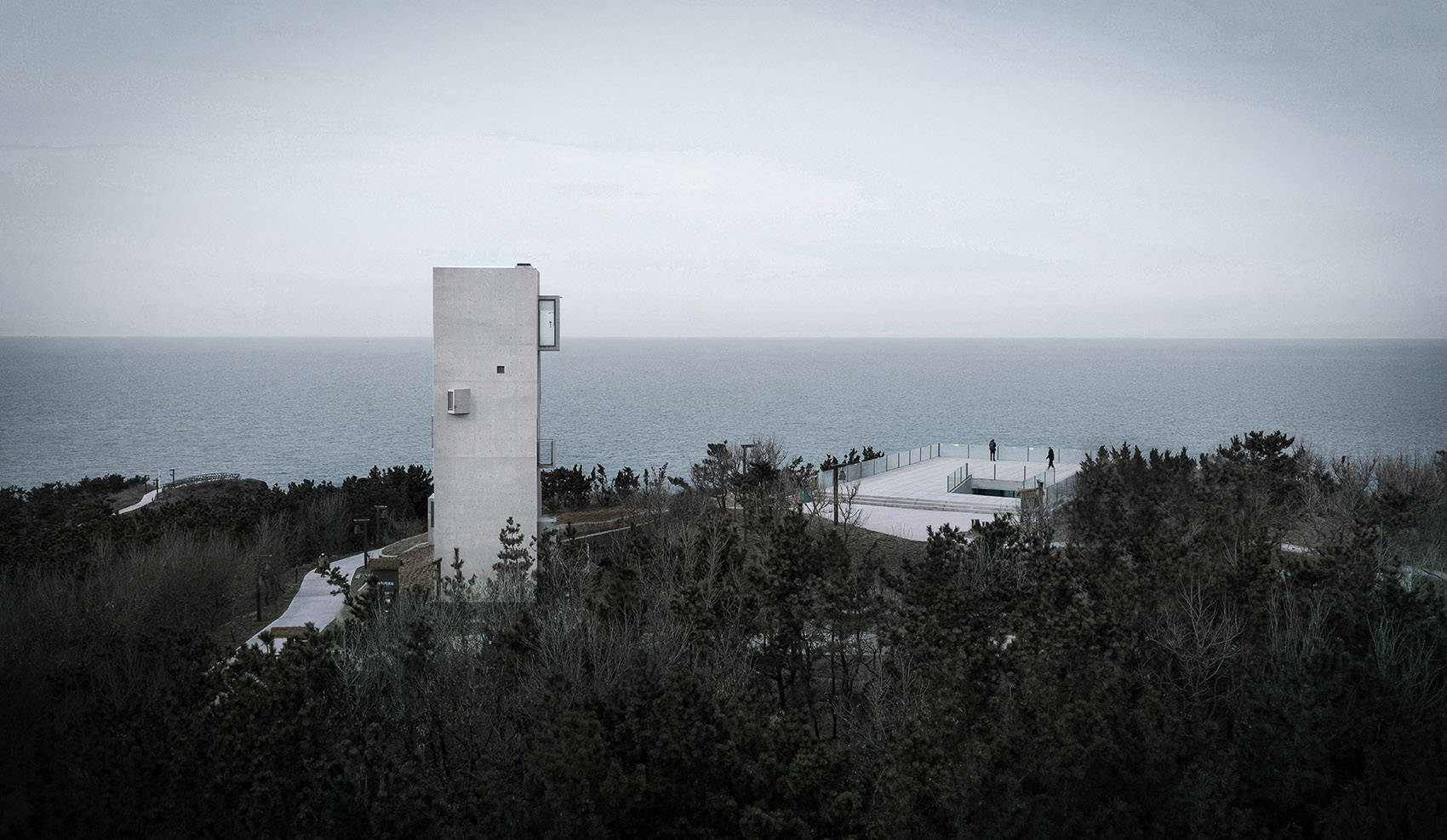 Cliff Café and Tower House by Trace Architecture Office (TAO) - 谷德设计网