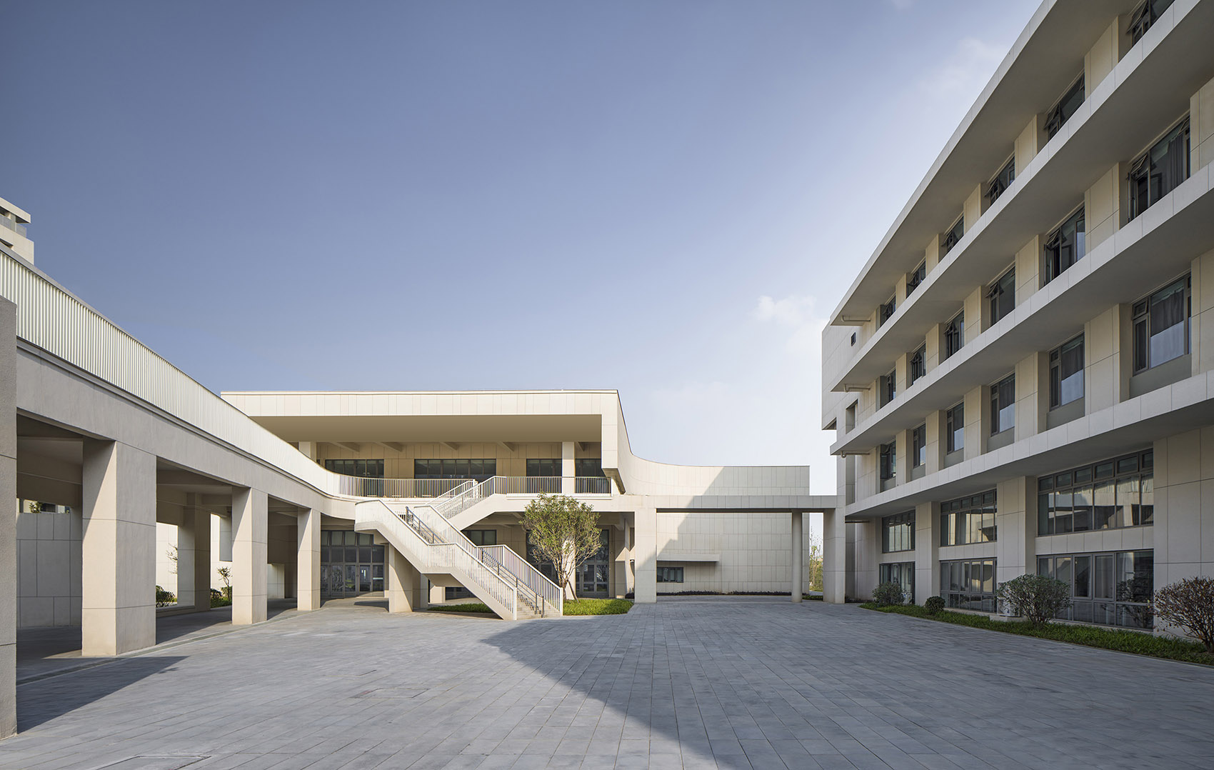 New campus of Jiangsu Jingjiang Senior High School by Rong Zhaohui ...