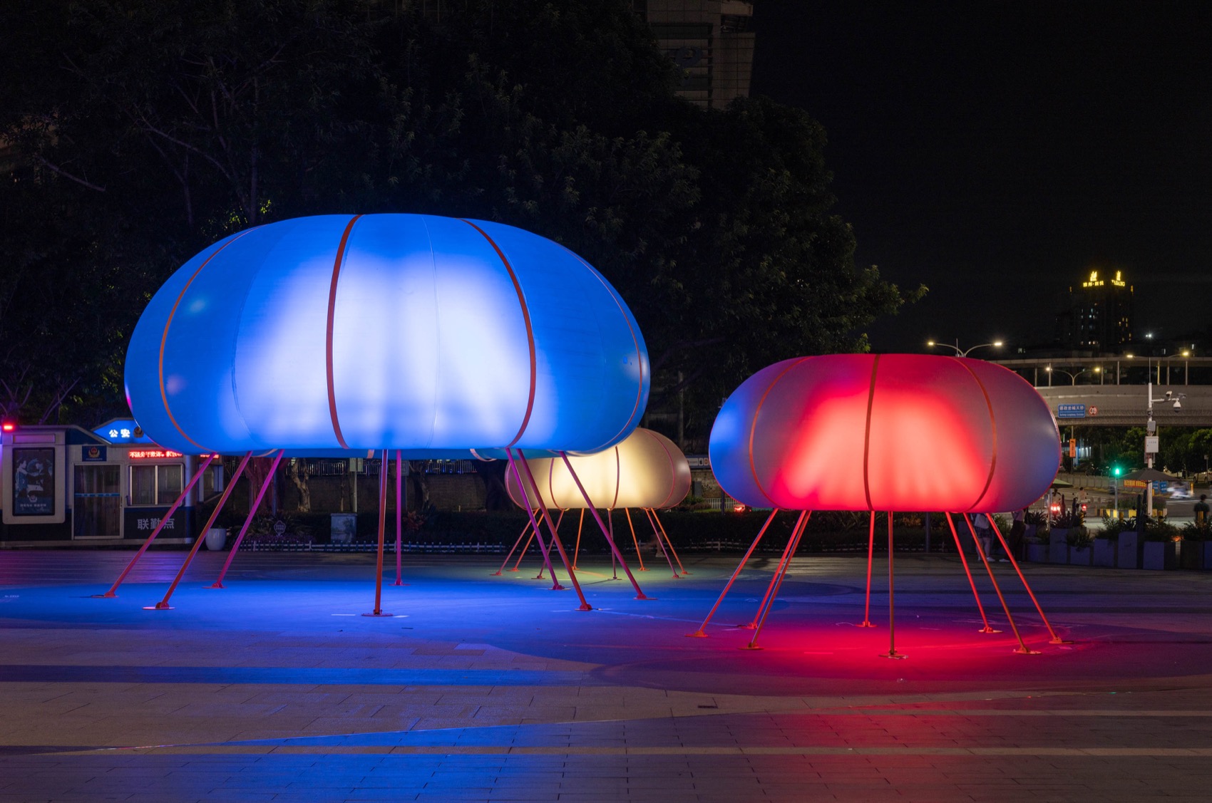 Public Art Installation “Floating Pavilion” by Daxing Jizi Design - 谷德设计网