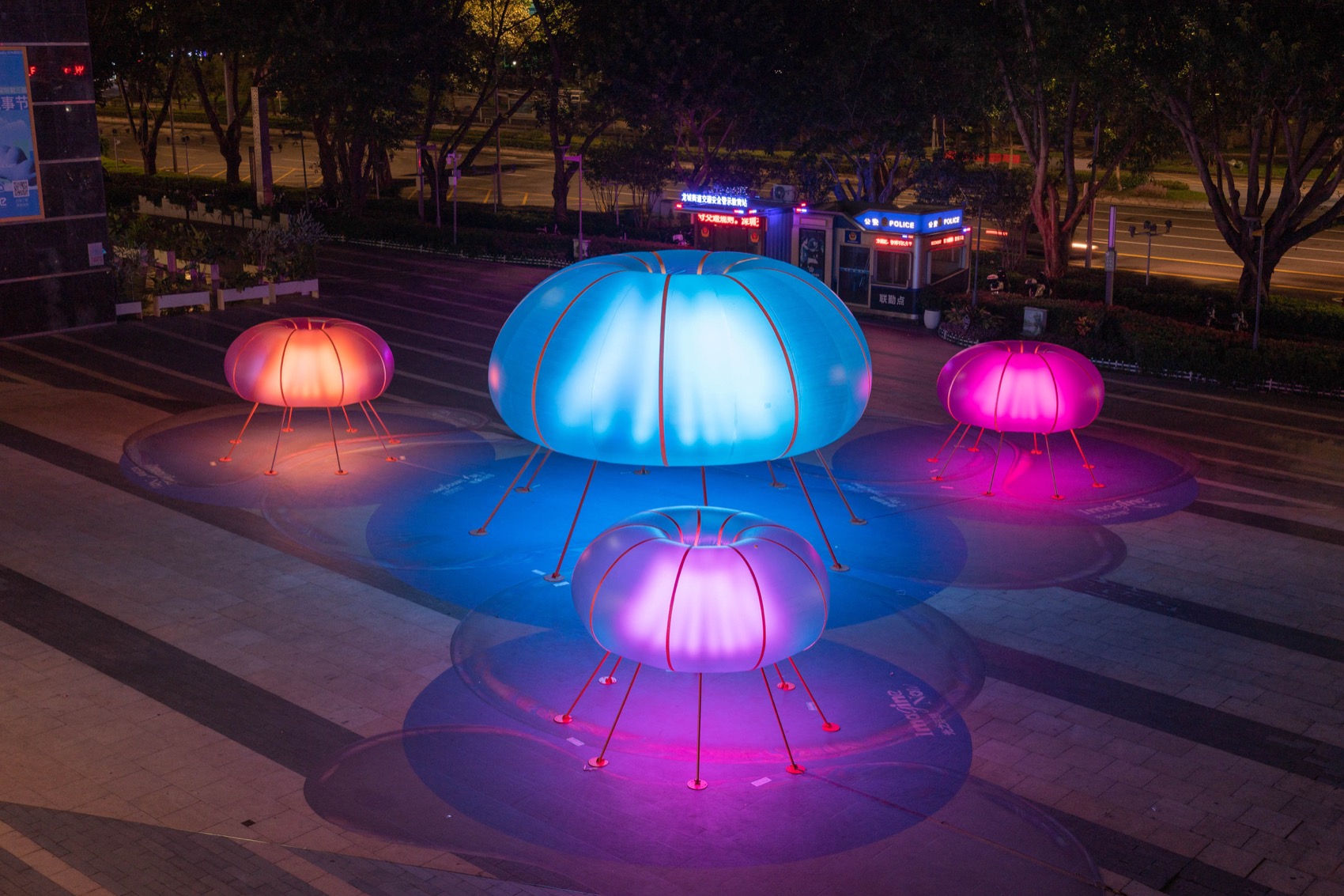 Public Art Installation “Floating Pavilion” by Daxing Jizi Design - 谷德设计网
