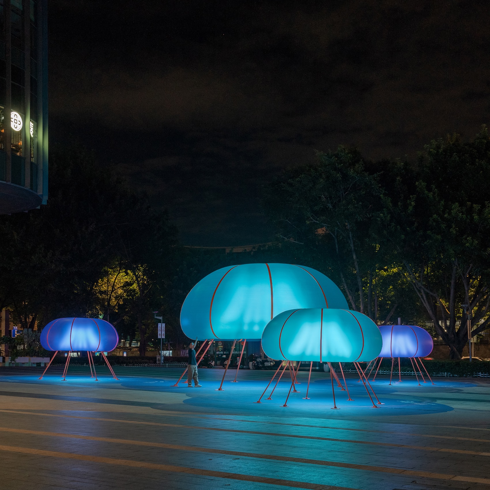 Public Art Installation “Floating Pavilion” by Daxing Jizi Design - 谷德设计网
