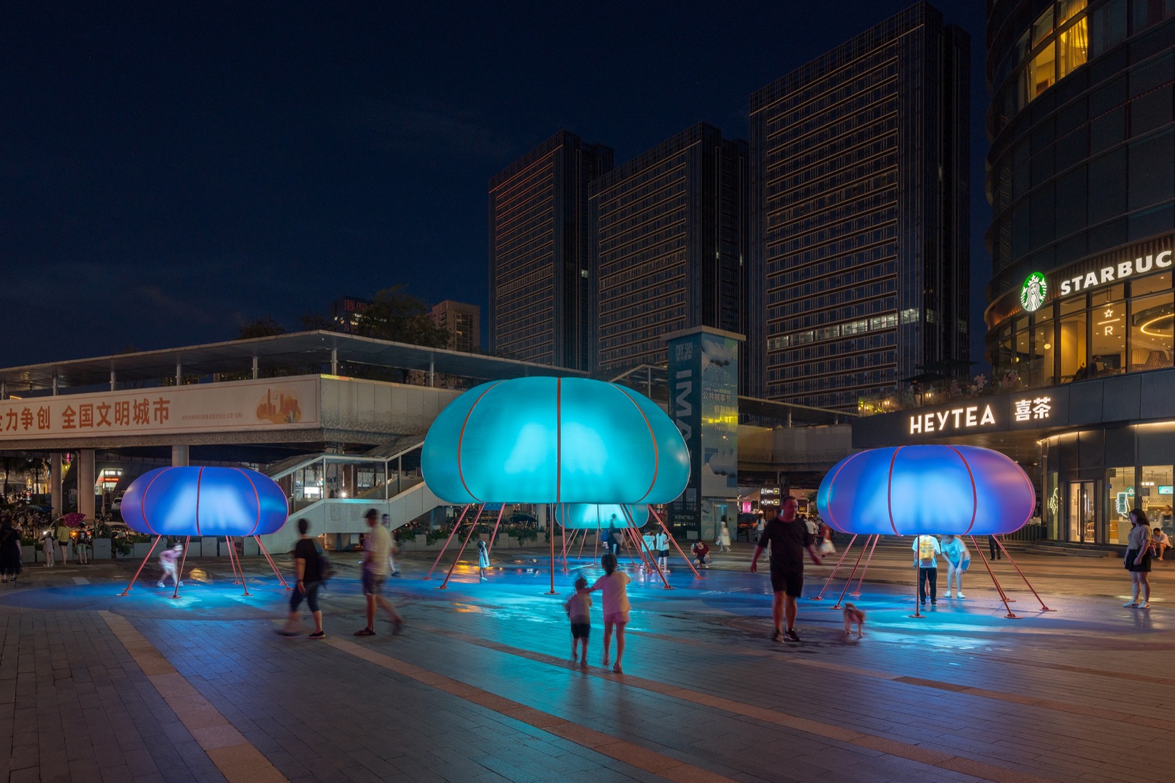 Public Art Installation “Floating Pavilion” by Daxing Jizi Design - 谷德设计网