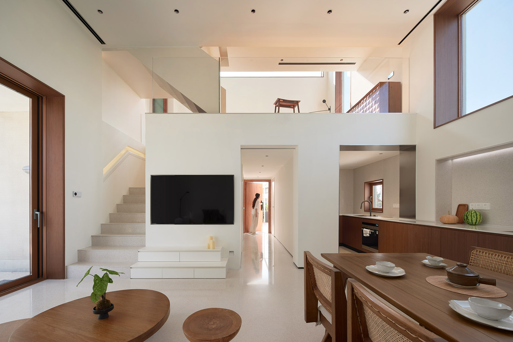 Crossing House by L&M Design Lab - 谷德设计网