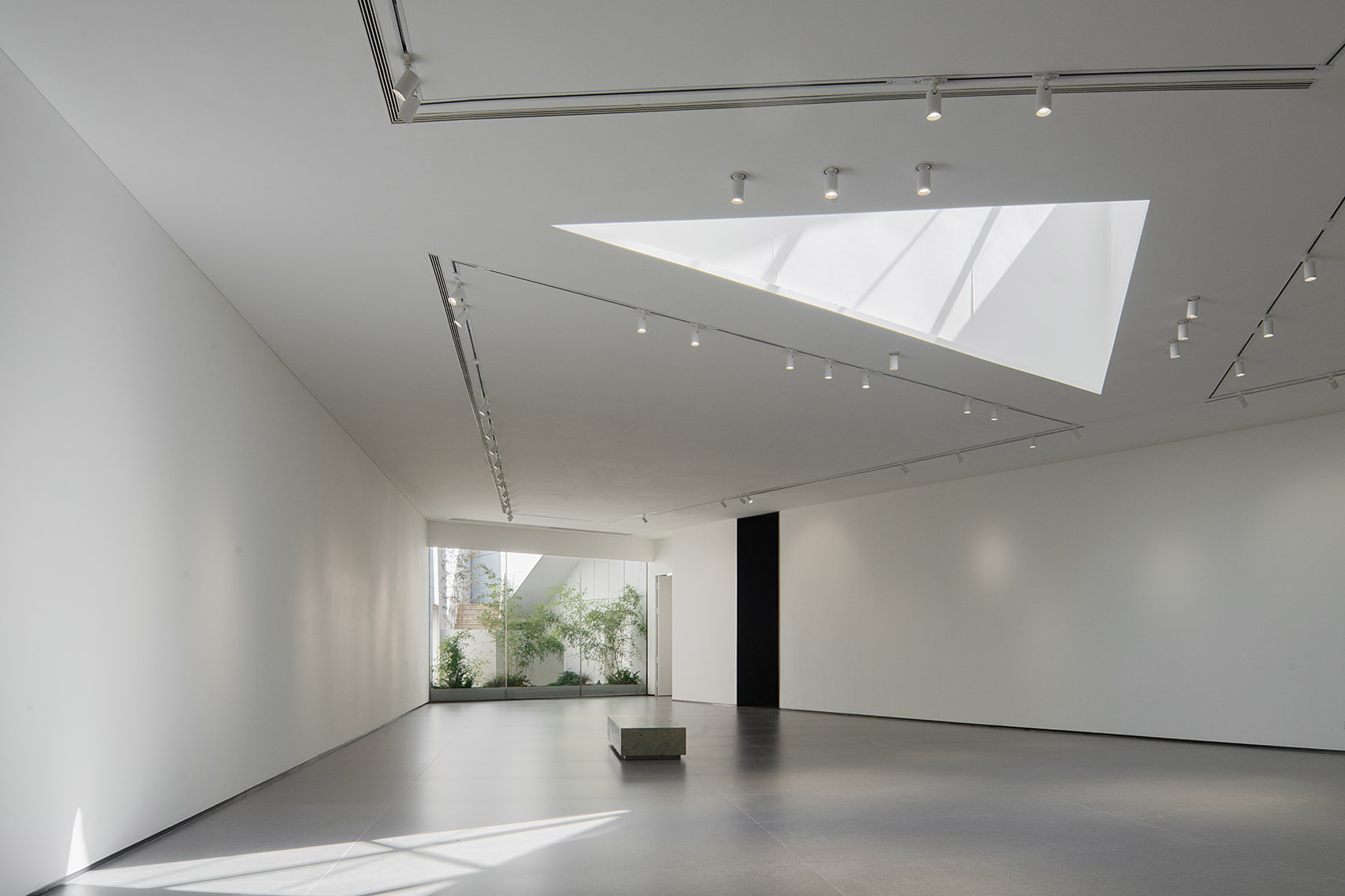 Dong Yi Art Museum by China Southwest Architectural Design and Research ...