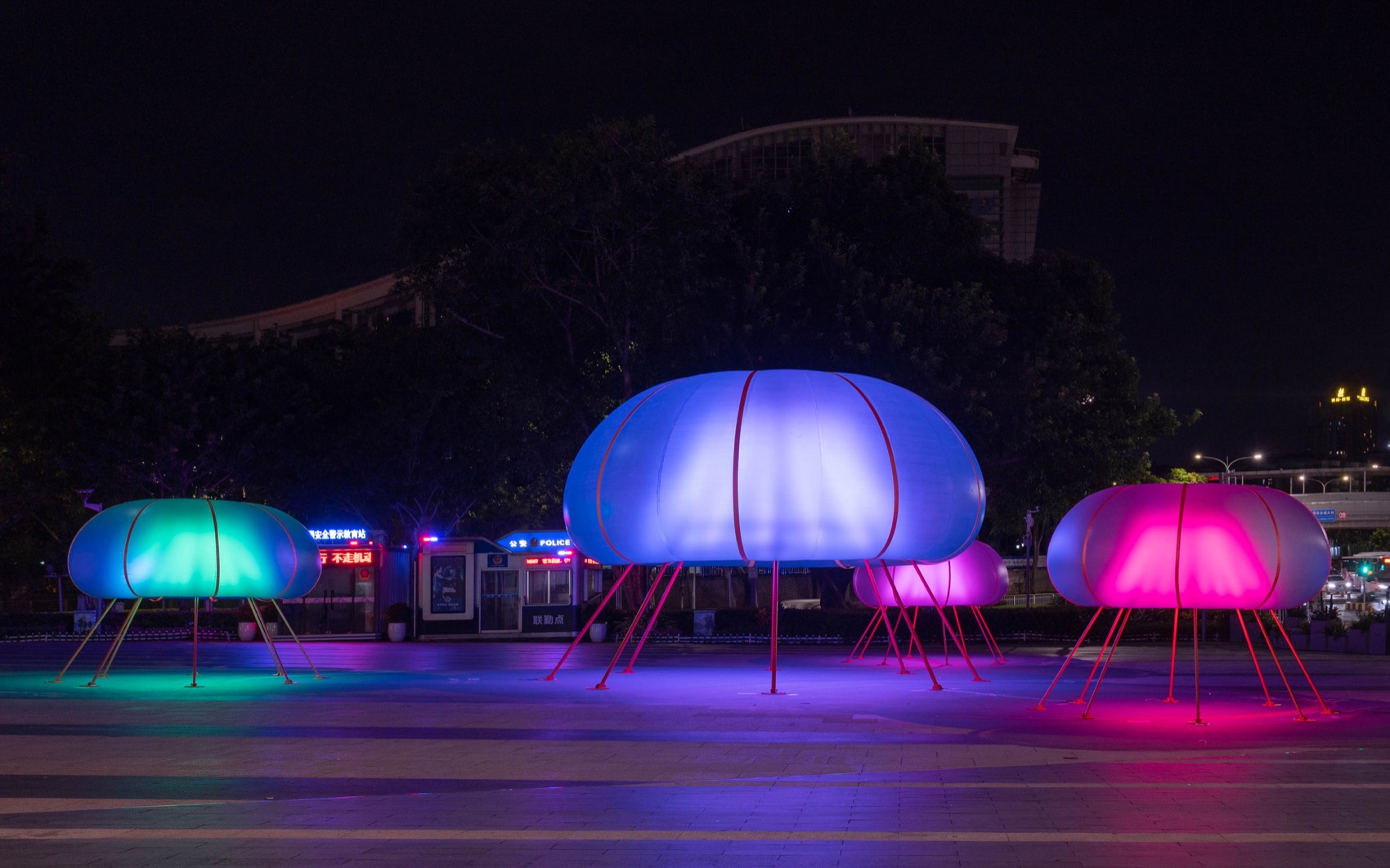 Public Art Installation “Floating Pavilion” by Daxing Jizi Design - 谷德设计网