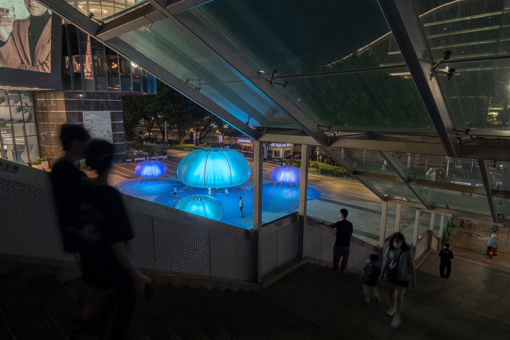 Public Art Installation “Floating Pavilion” by Daxing Jizi Design - 谷德设计网