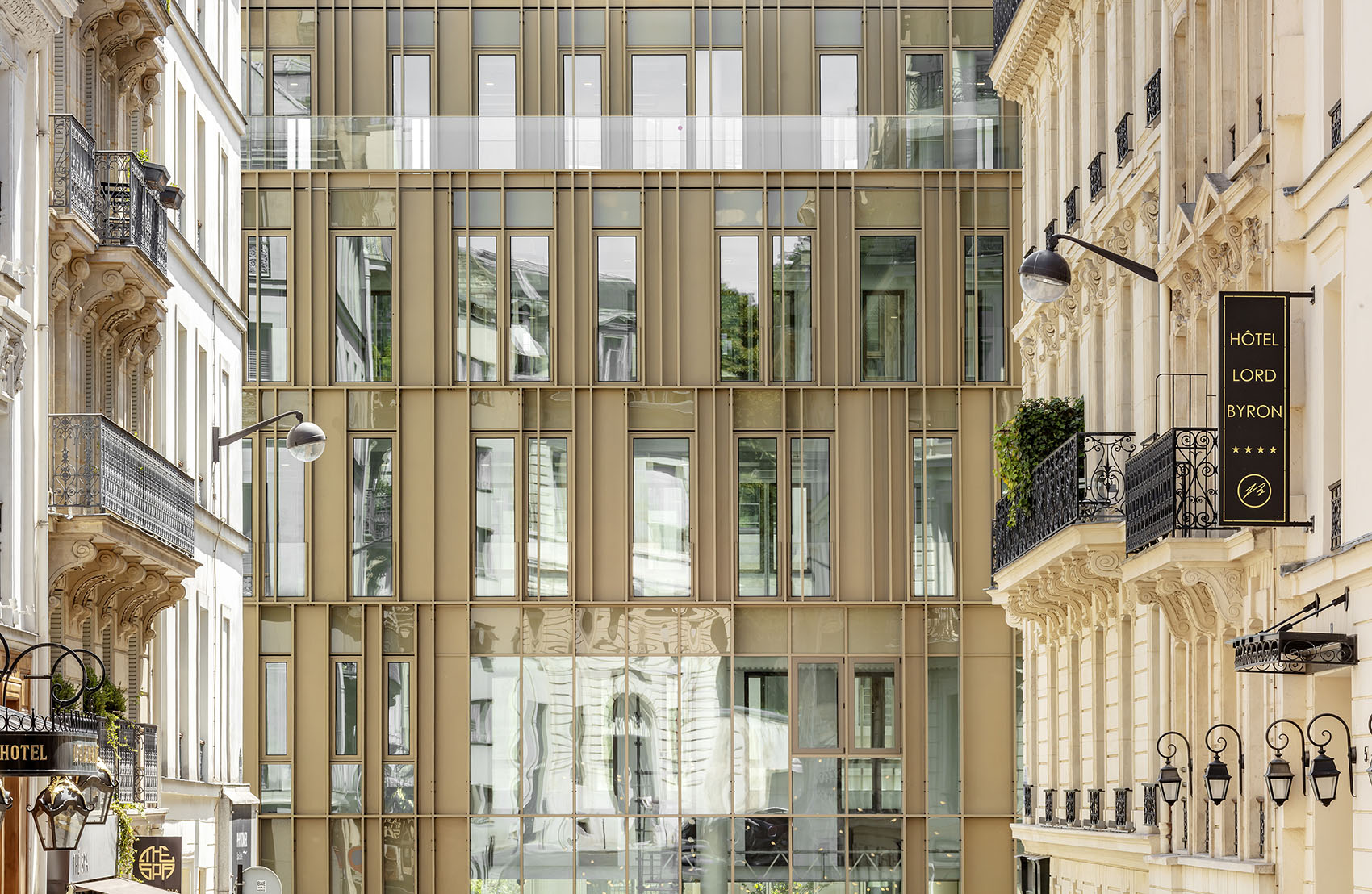 ULTEAM by Arte Charpentier - 谷德设计网