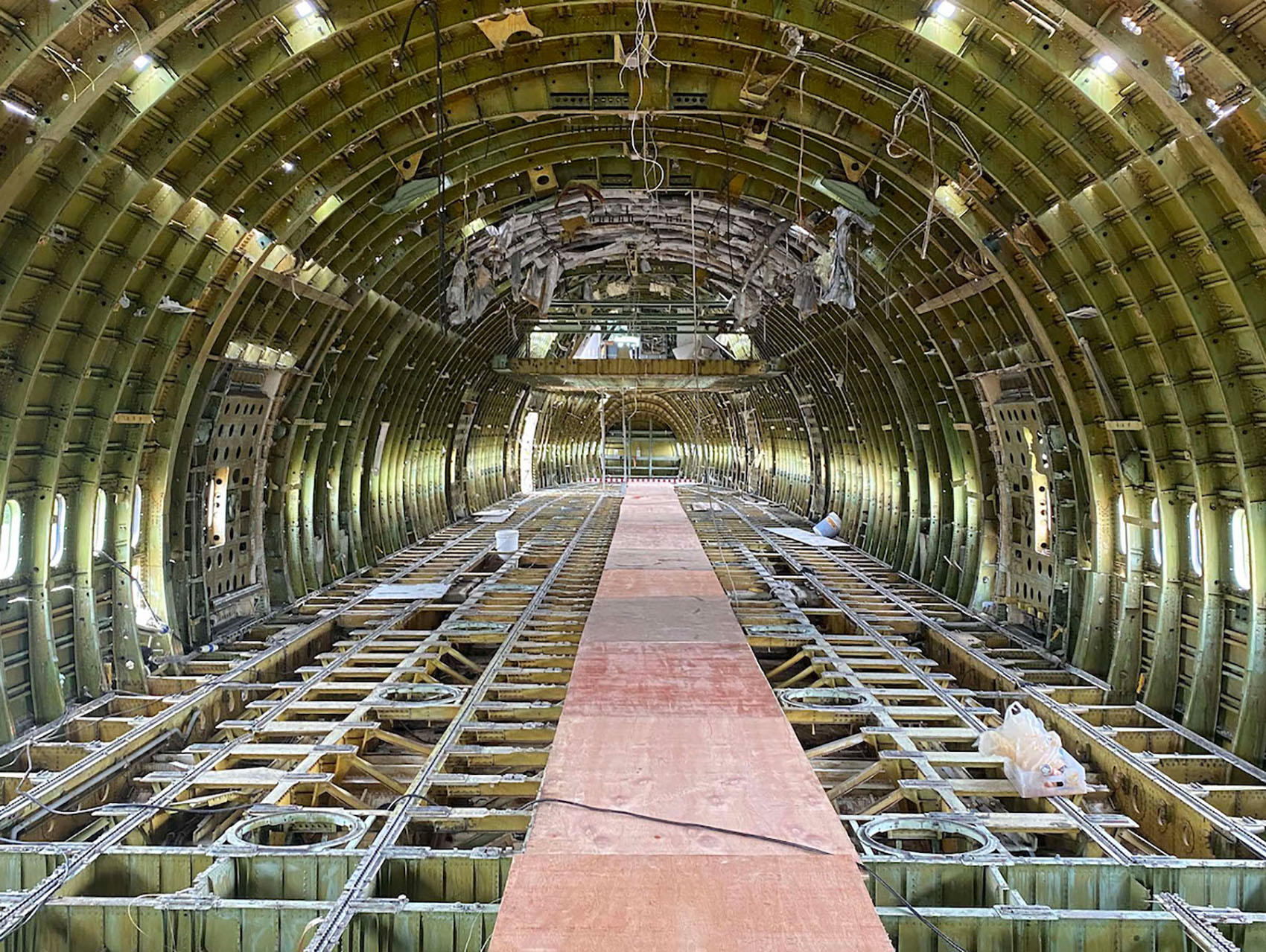 Coach Airways by Spacemen Studio & Coach New York - 谷德设计网