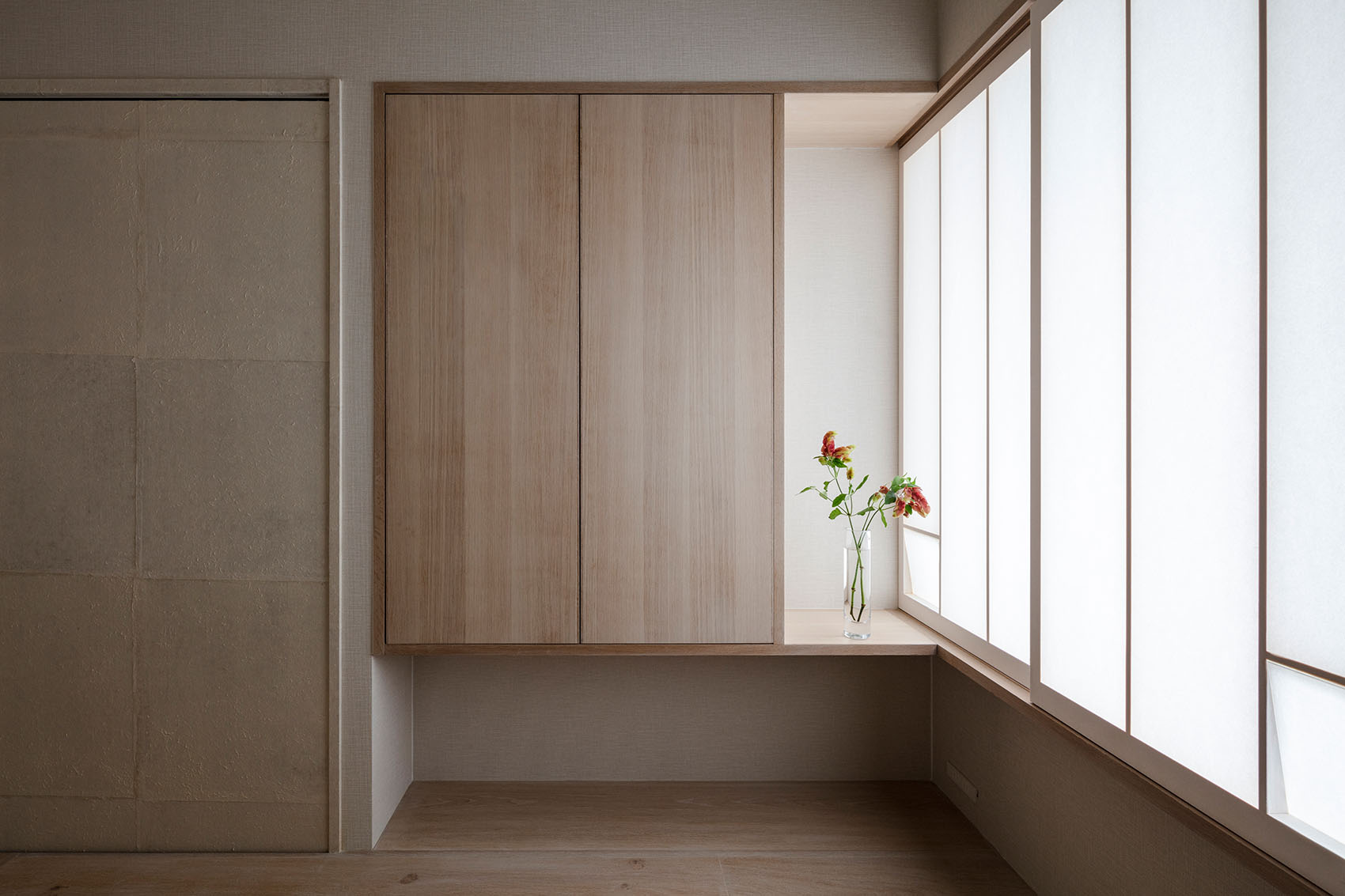 Benten Apartment by Shimpei Oda Architect’s Office + Randi Marie Jensen ...