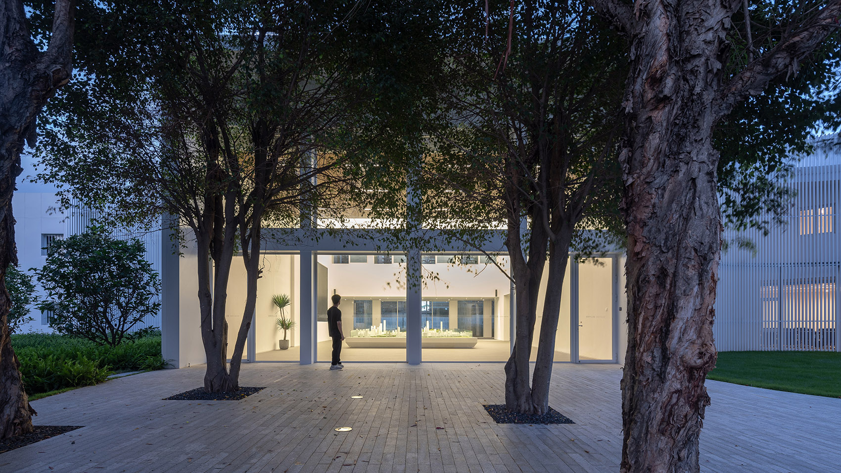 Shenzhen Central Park Construction Command Center, China by ATELIER XI ...