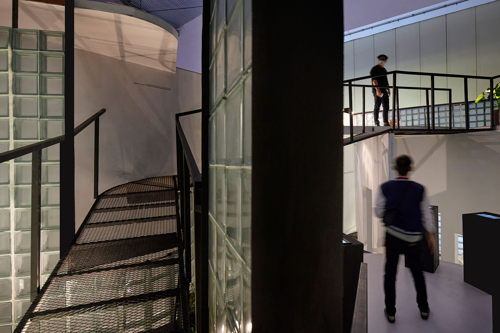 Paradoxical Spatial Installation by RAD+ar - 谷德设计网