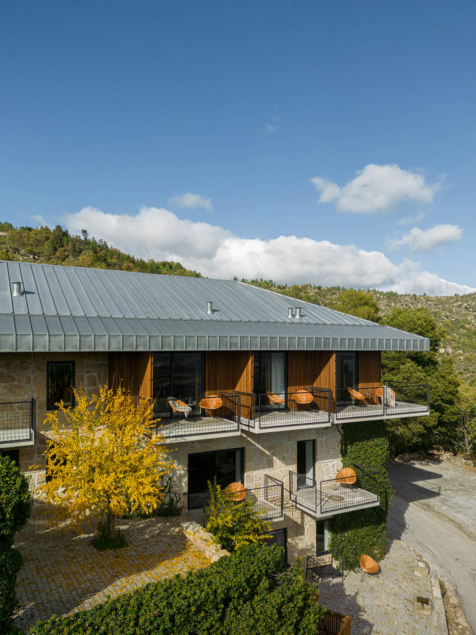 The Vagar – Country House by David Bilo + Filipe Pina - 谷德设计网