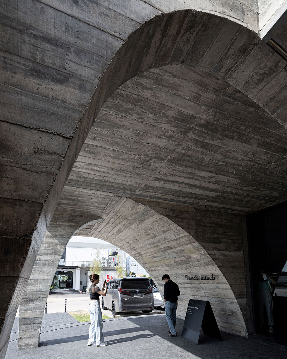 French Kitsch III by TOUCH Architect - 谷德设计网