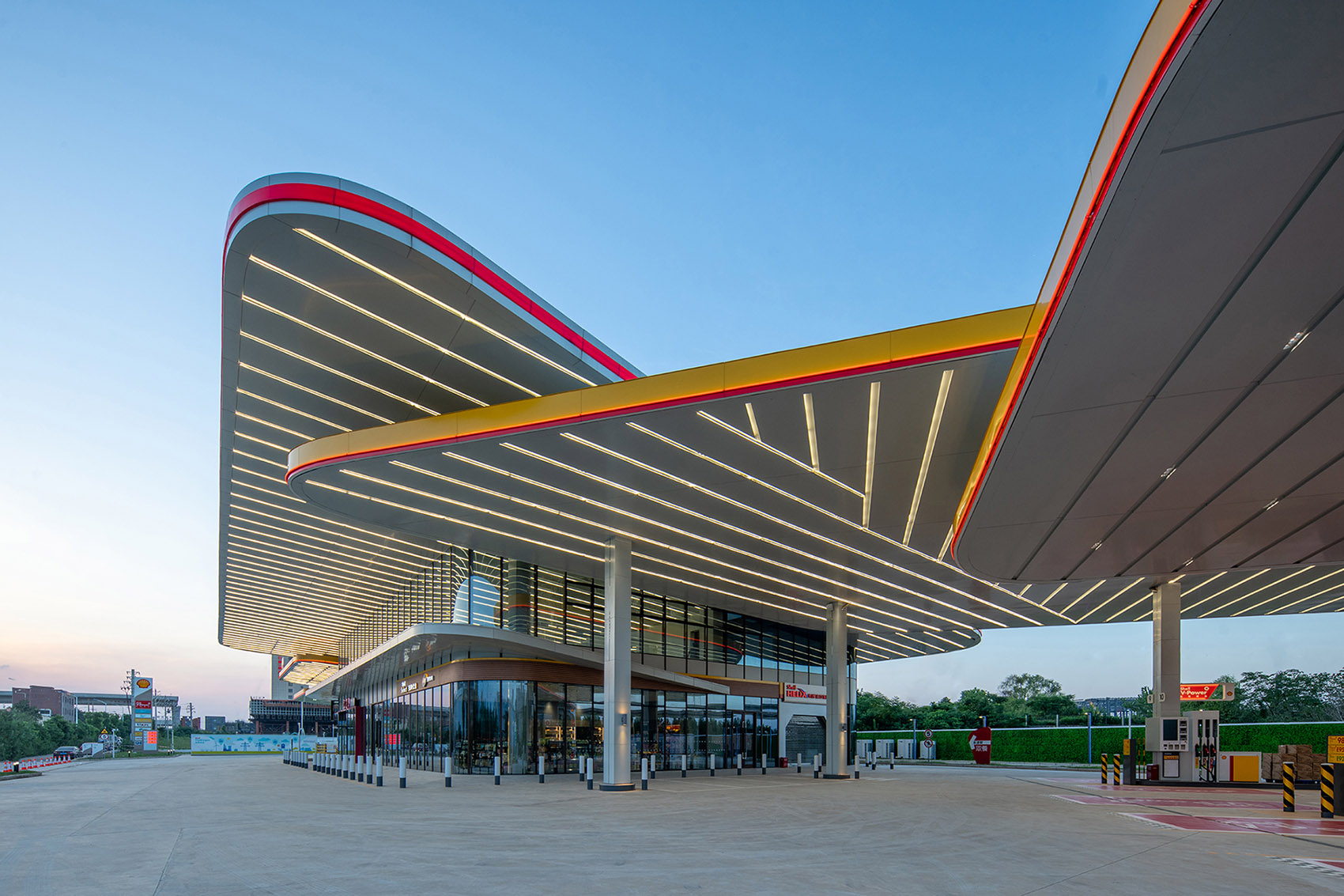 Shell Super Hubs, Wuhan by ATAH - 谷德设计网
