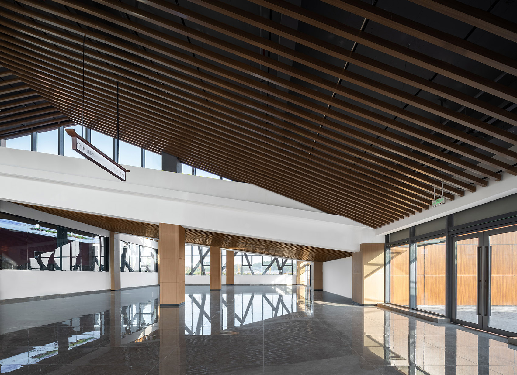 Miluo Highway Service Center, China by Hunan Provincial Communications ...