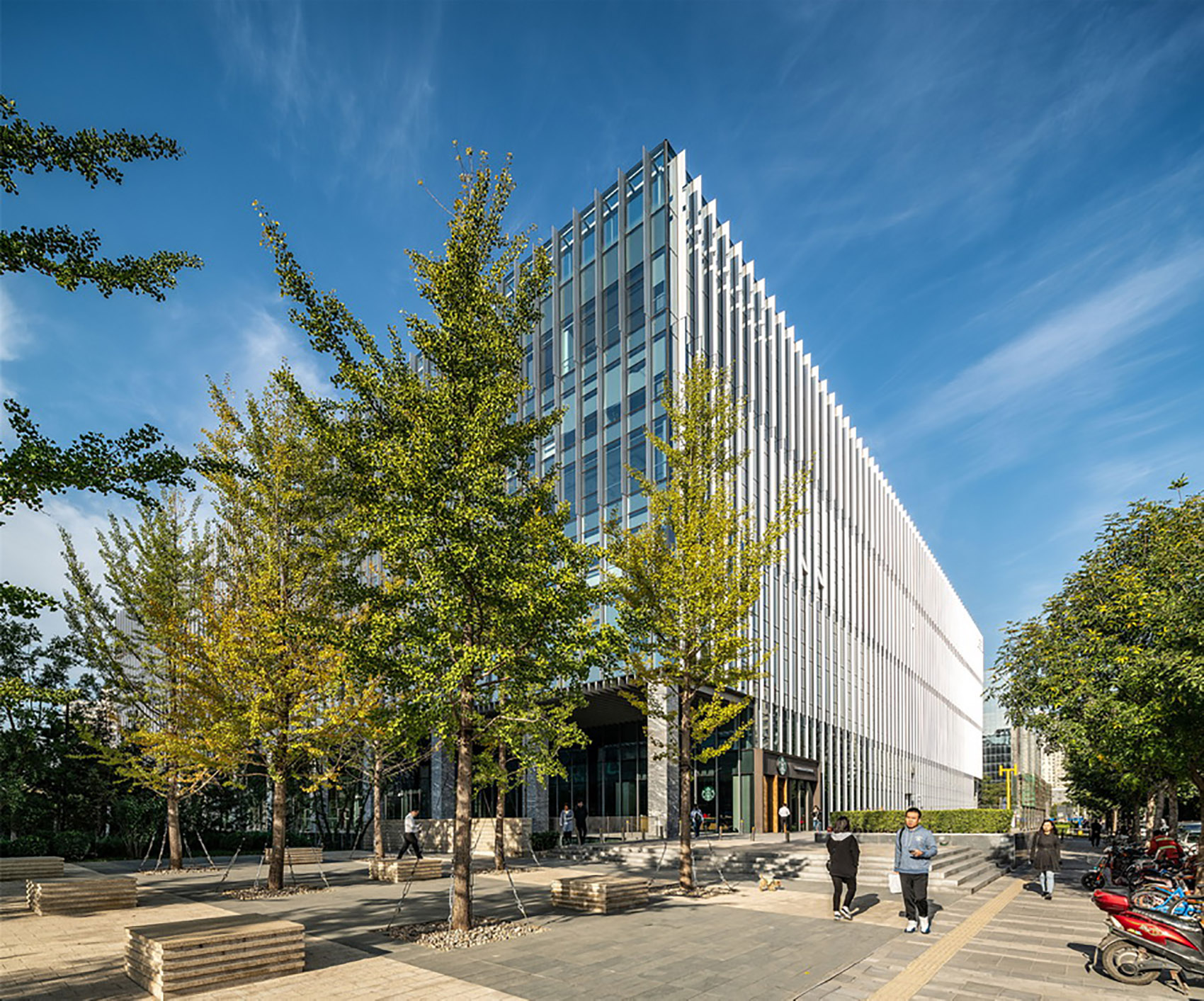 Landscape architecture design of Lei Shing Hong Center, Beijing by R ...
