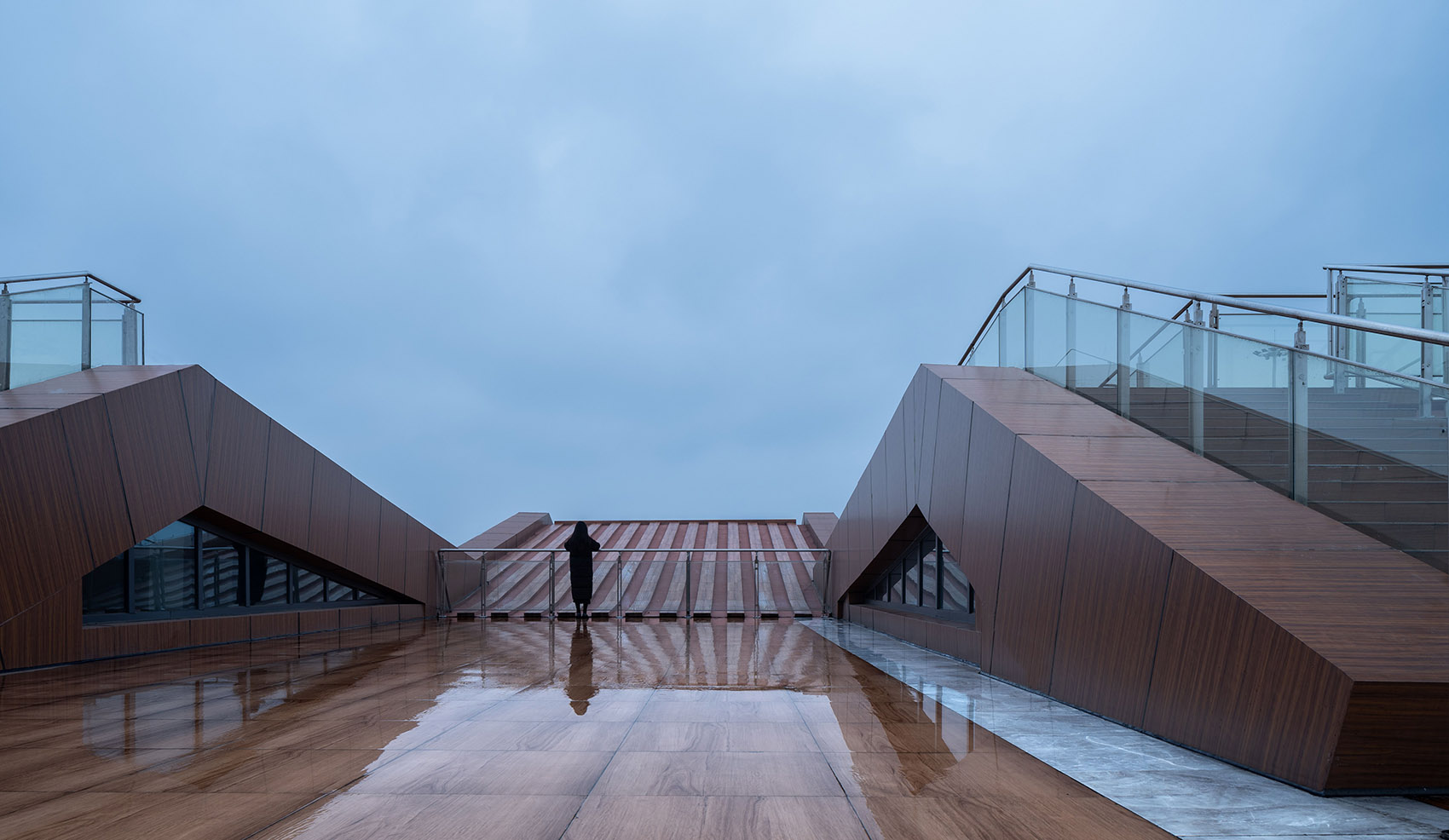 Miluo Highway Service Center, China by Hunan Provincial Communications ...