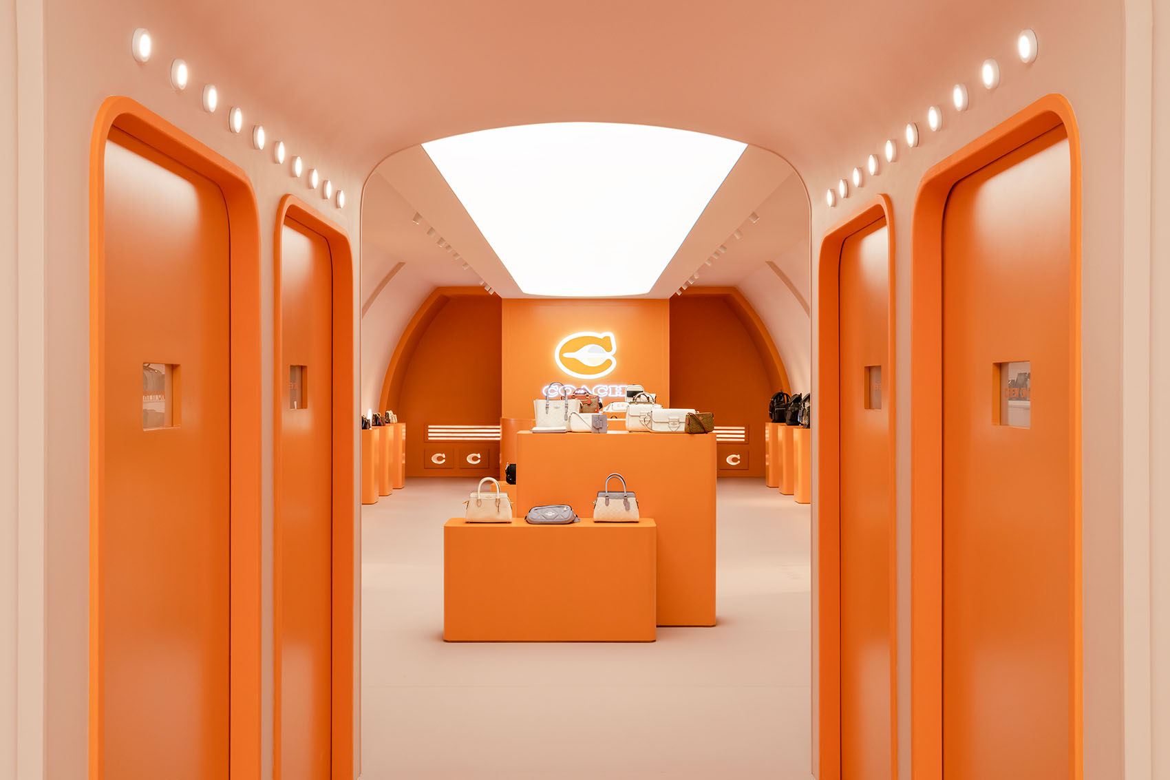 Coach Airways by Spacemen Studio & Coach New York - 谷德设计网