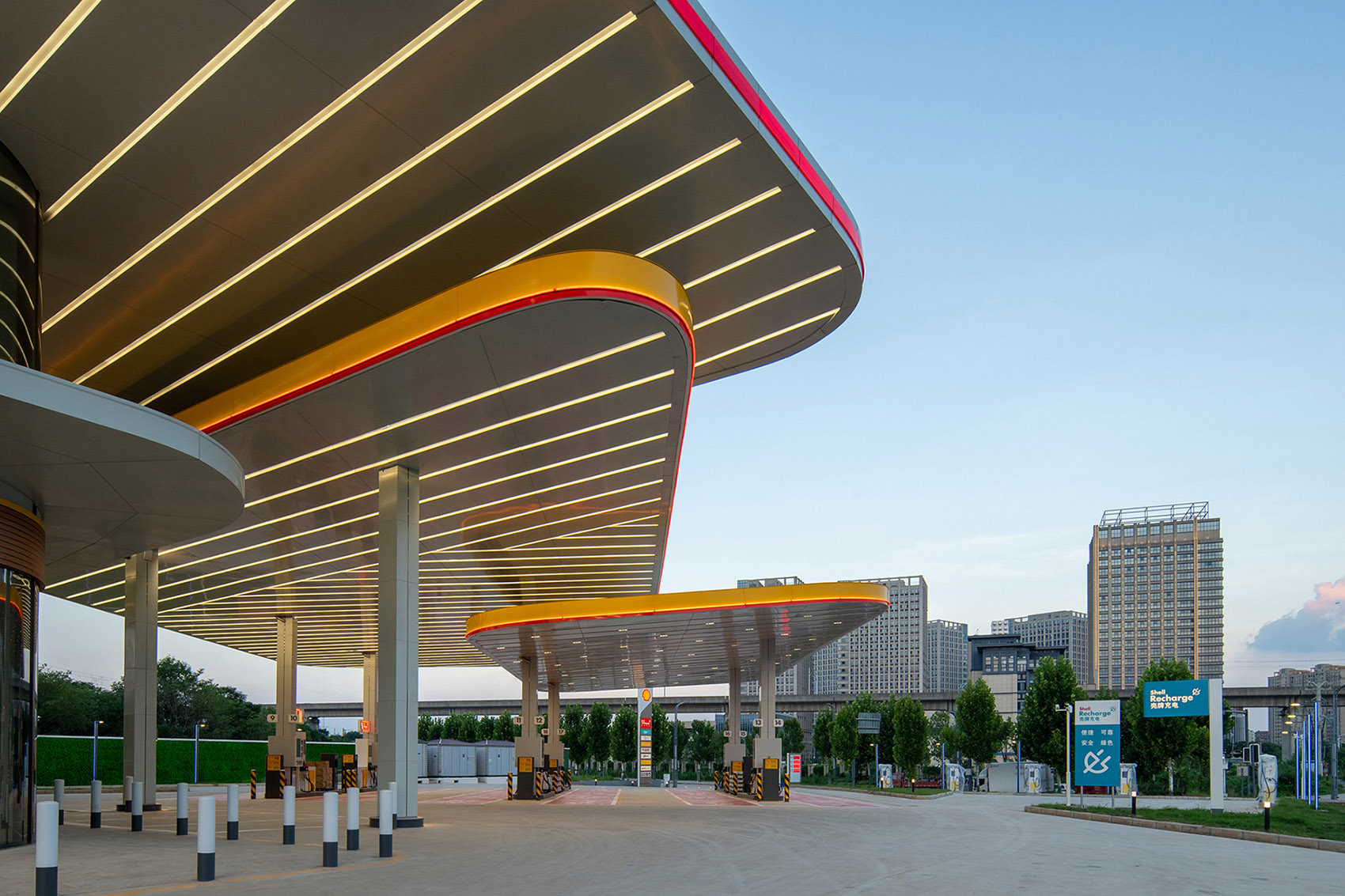 Shell Super Hubs, Wuhan by ATAH - 谷德设计网