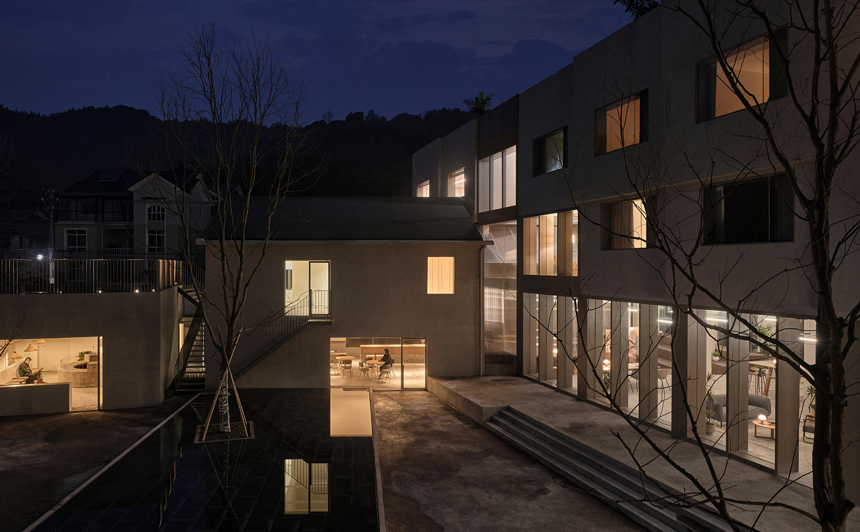 Terraced Courtyard｜Hangzhou Qingshan Co. Space, China by TEAM_BLDG - 谷德设计网