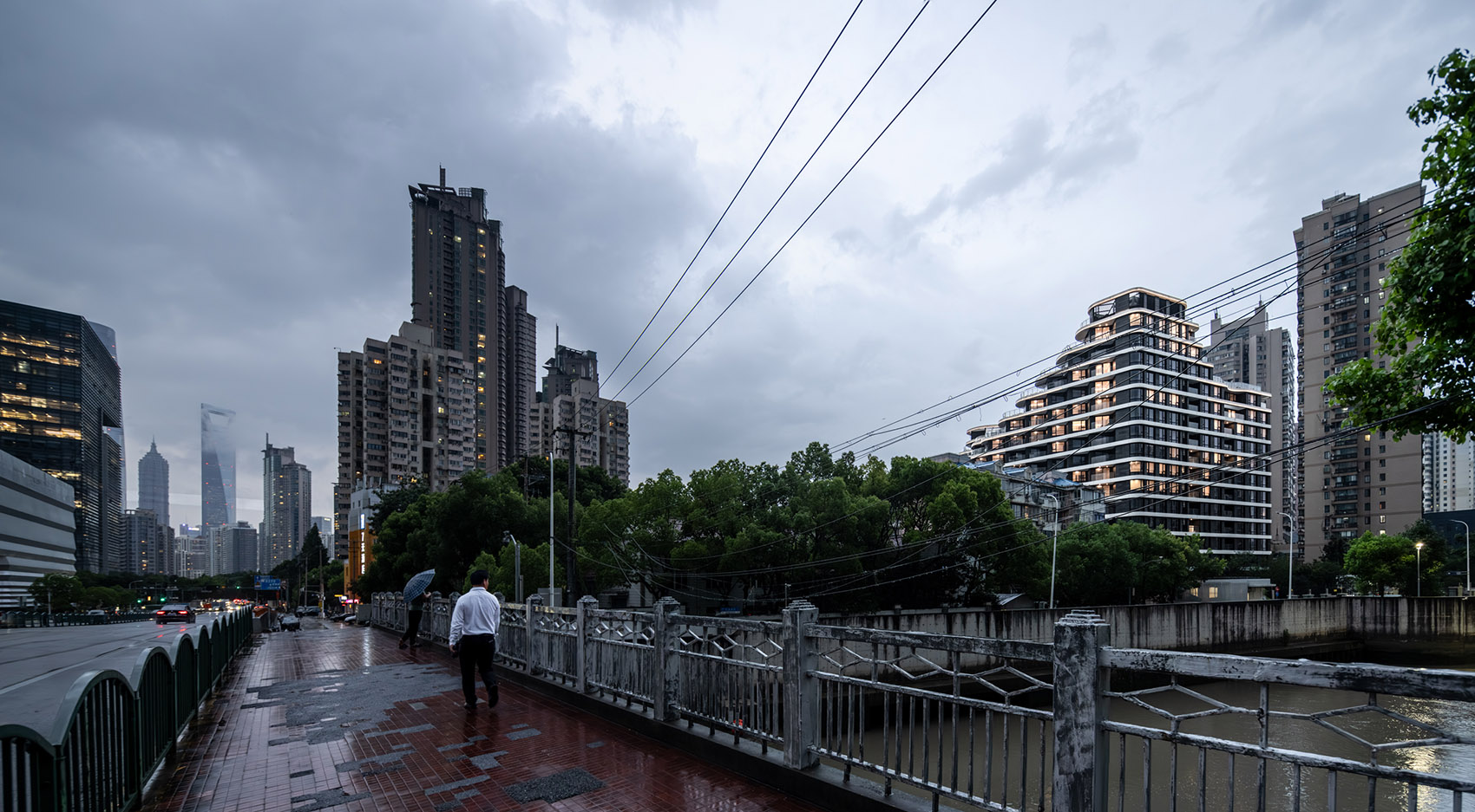 K. Wah Riverside E18 Residence in Pudong, Shanghai by Atelier Ping Jiang, EID Arch + Tianhua ...