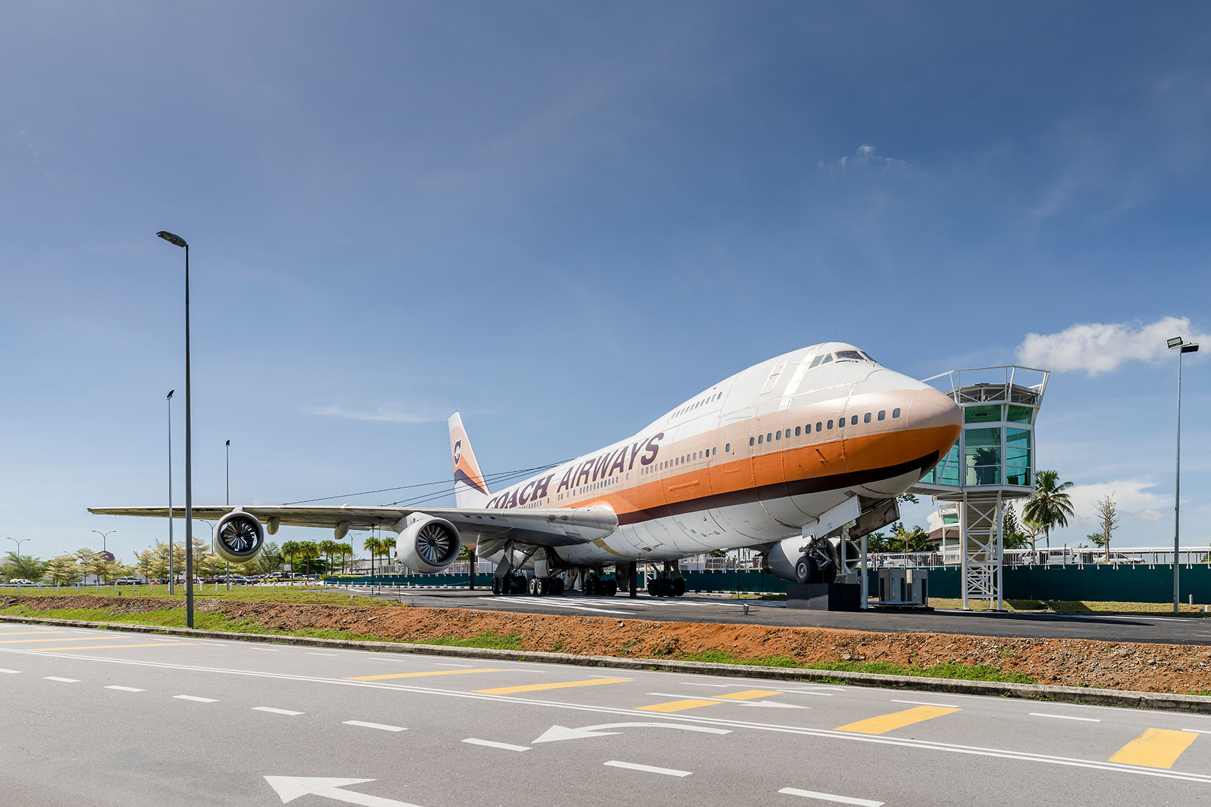 Coach Airways by Spacemen Studio & Coach New York - 谷德设计网