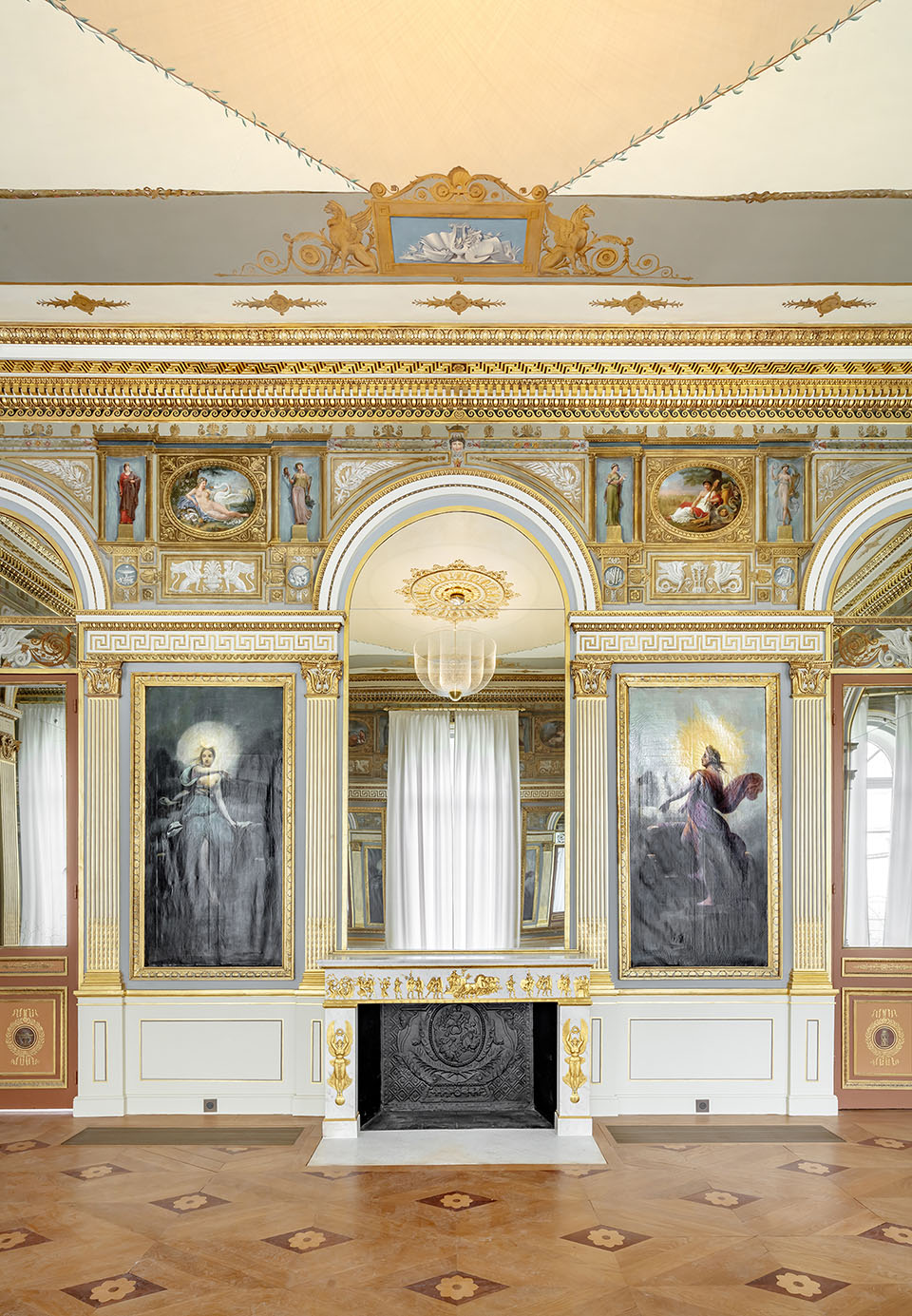 ULTEAM by Arte Charpentier - 谷德设计网