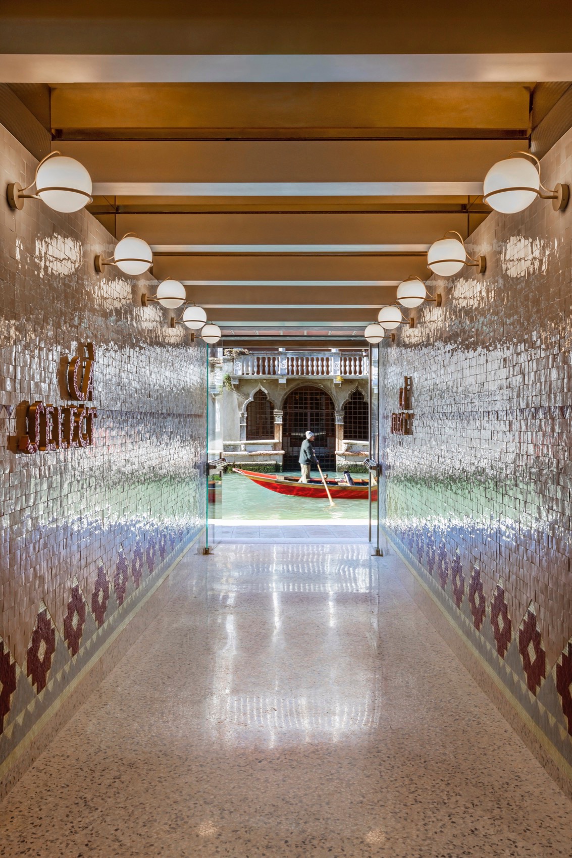 CA’ SELECT by Marcante-Testa - 谷德设计网