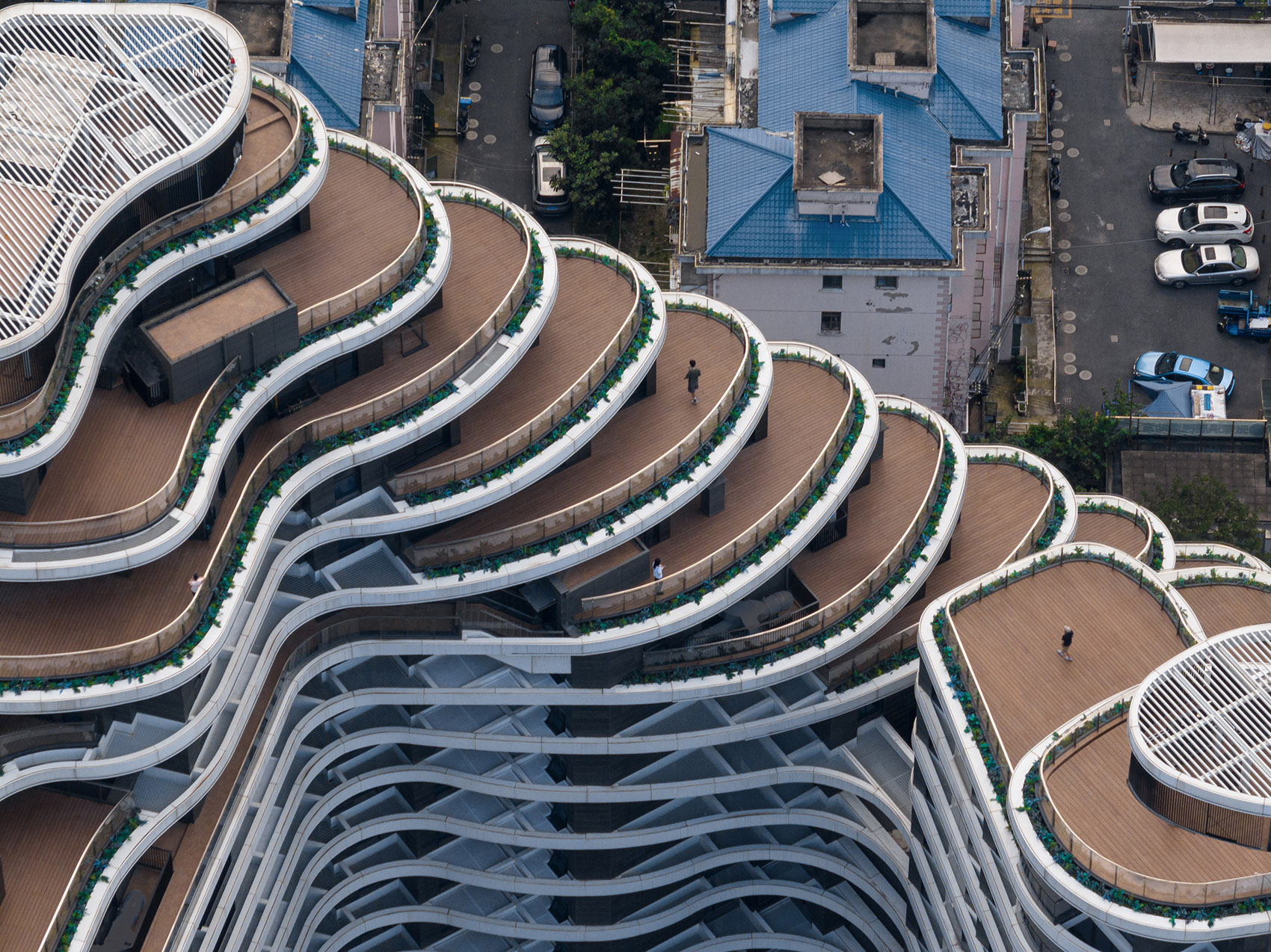 K. Wah Riverside E18 Residence in Pudong, Shanghai by Atelier Ping ...