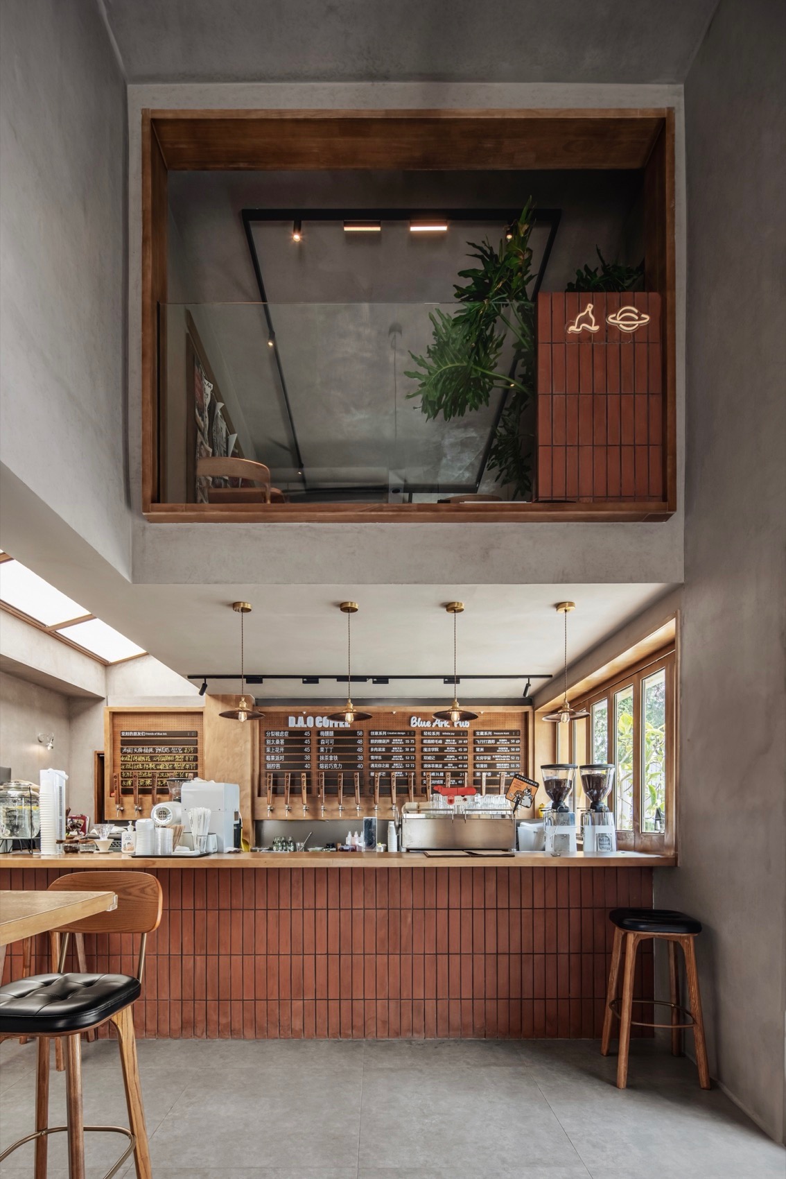 Blue Ark Cheongpyeongraku Tavern & DAO Café by DAGA Architects - 谷德设计网