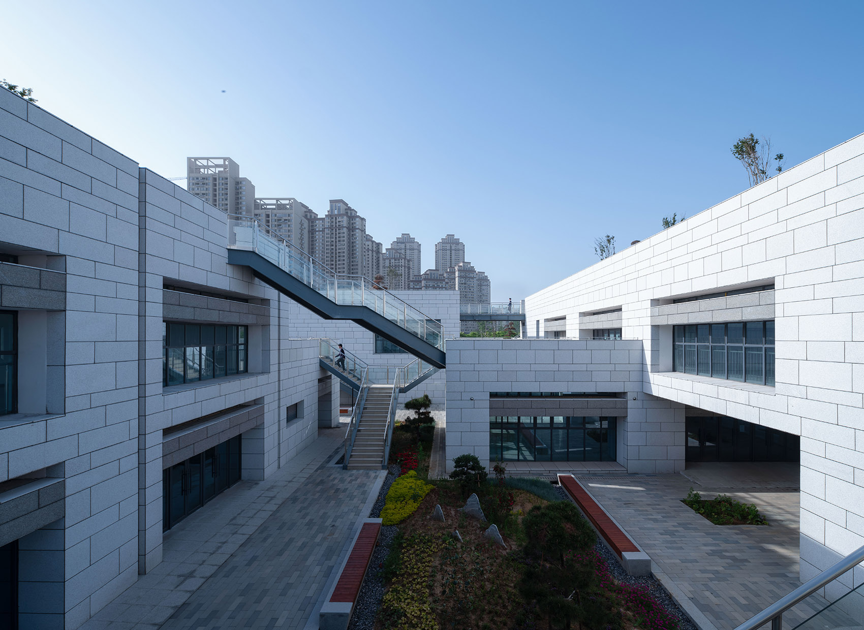 Wuhan Sponge Park Research & Tourist Center by UAO - 谷德设计网