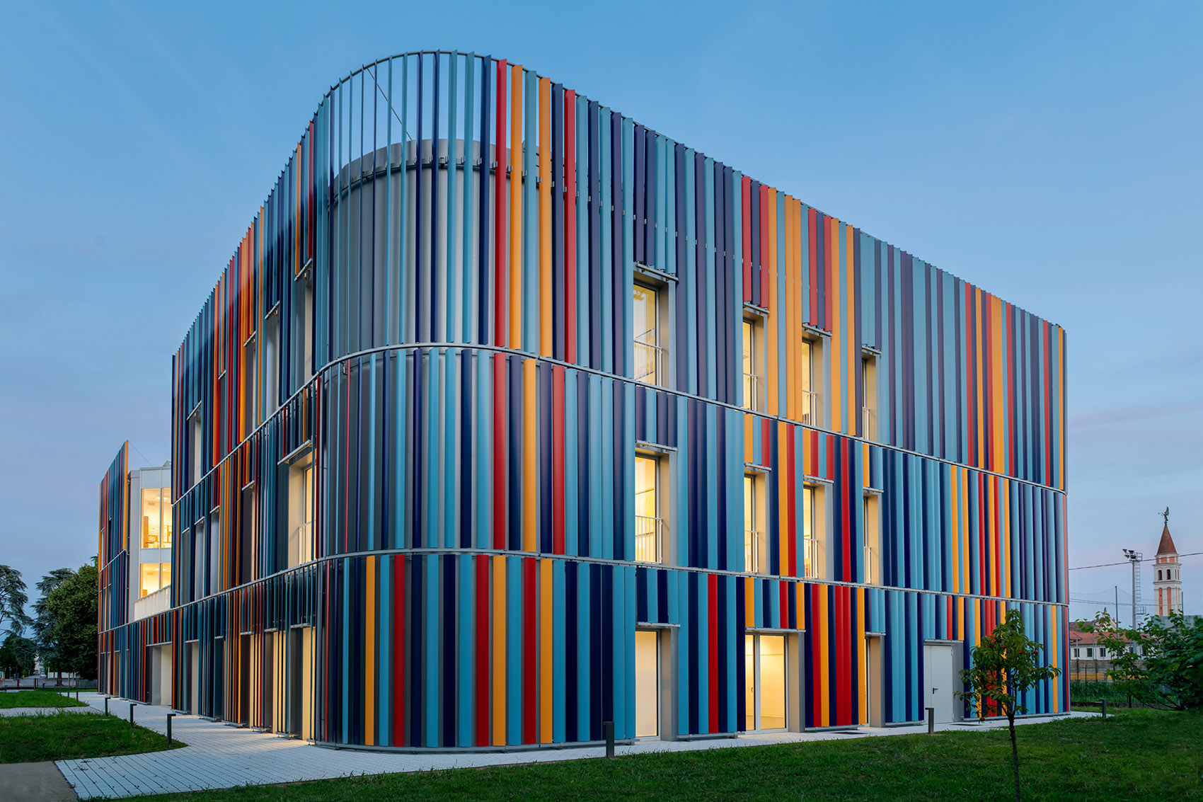 Cardinale Carlo Agostinelli School by Settanta7 - 谷德设计网