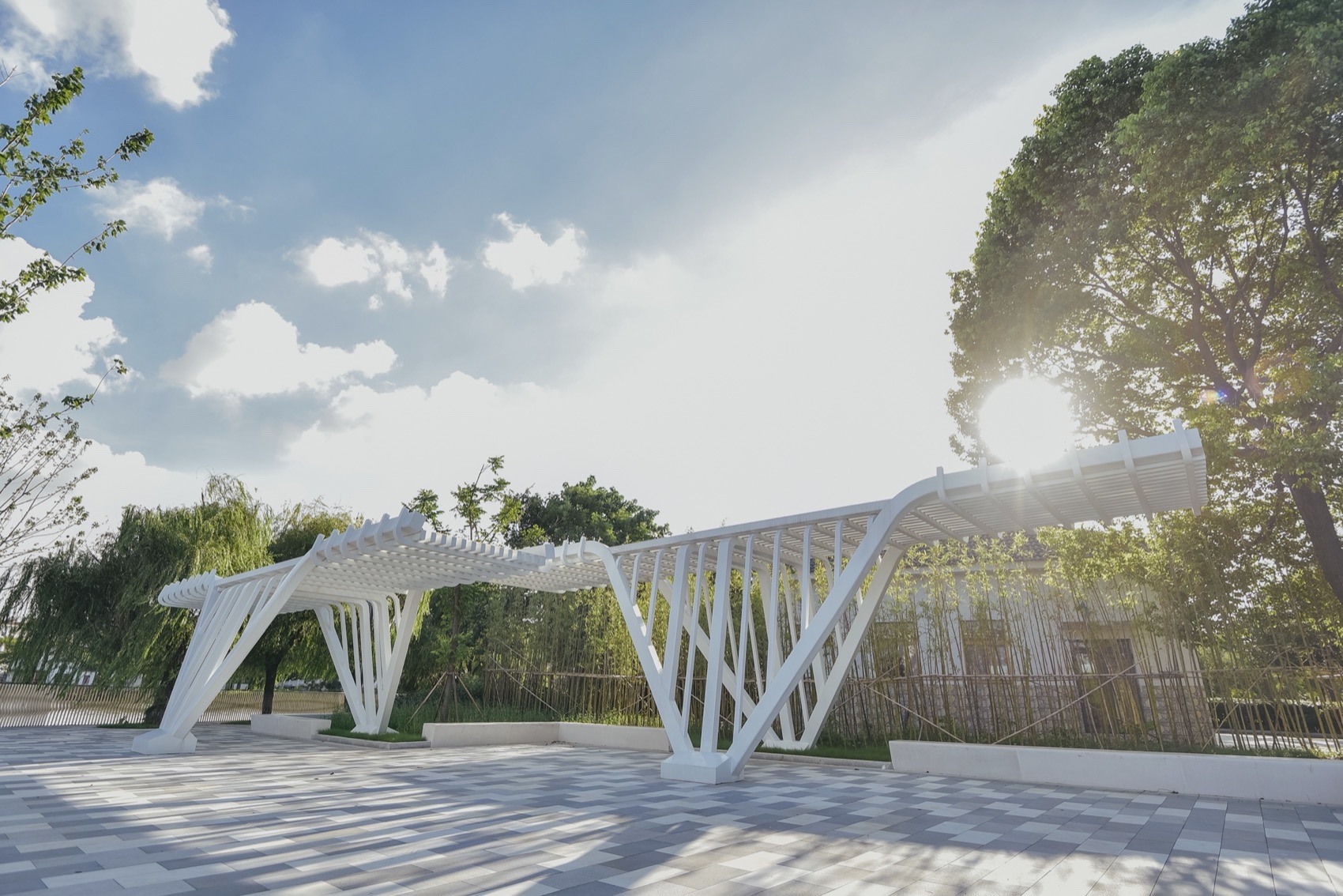 Kunshan Riverside Park by Beijing BLDJ Landscape Architecture Institute ...