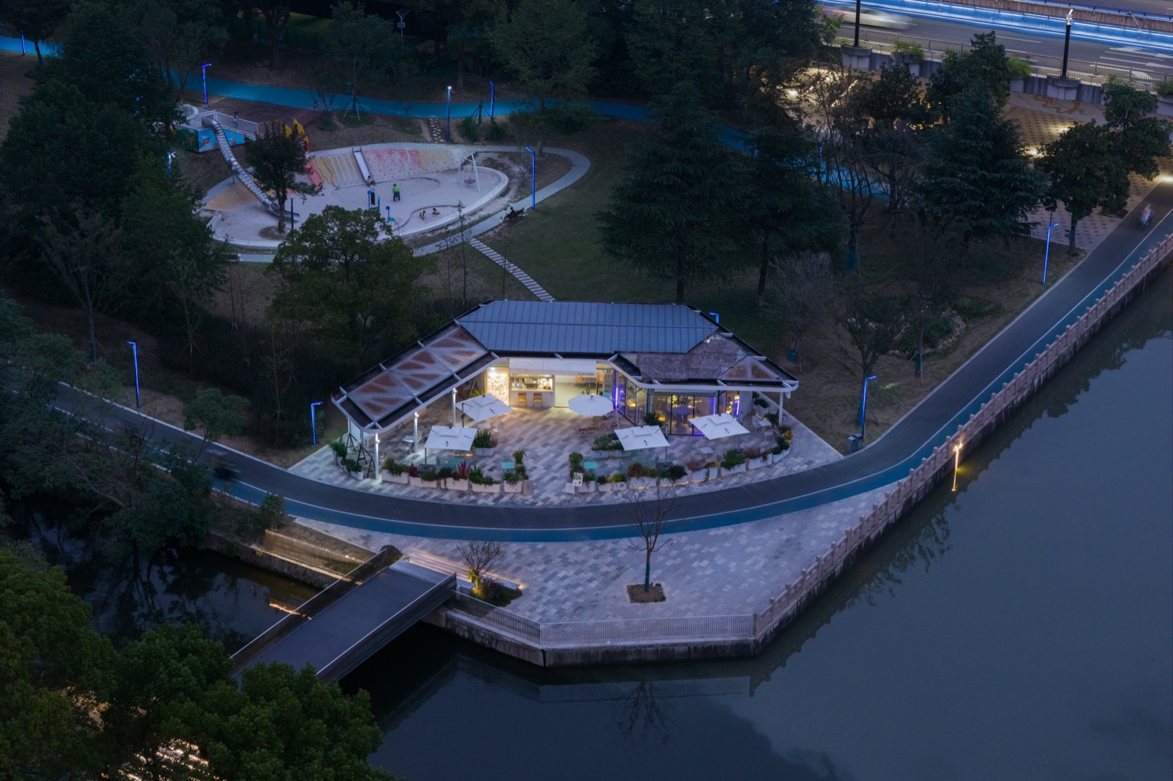 Kunshan Riverside Park by Beijing BLDJ Landscape Architecture Institute ...