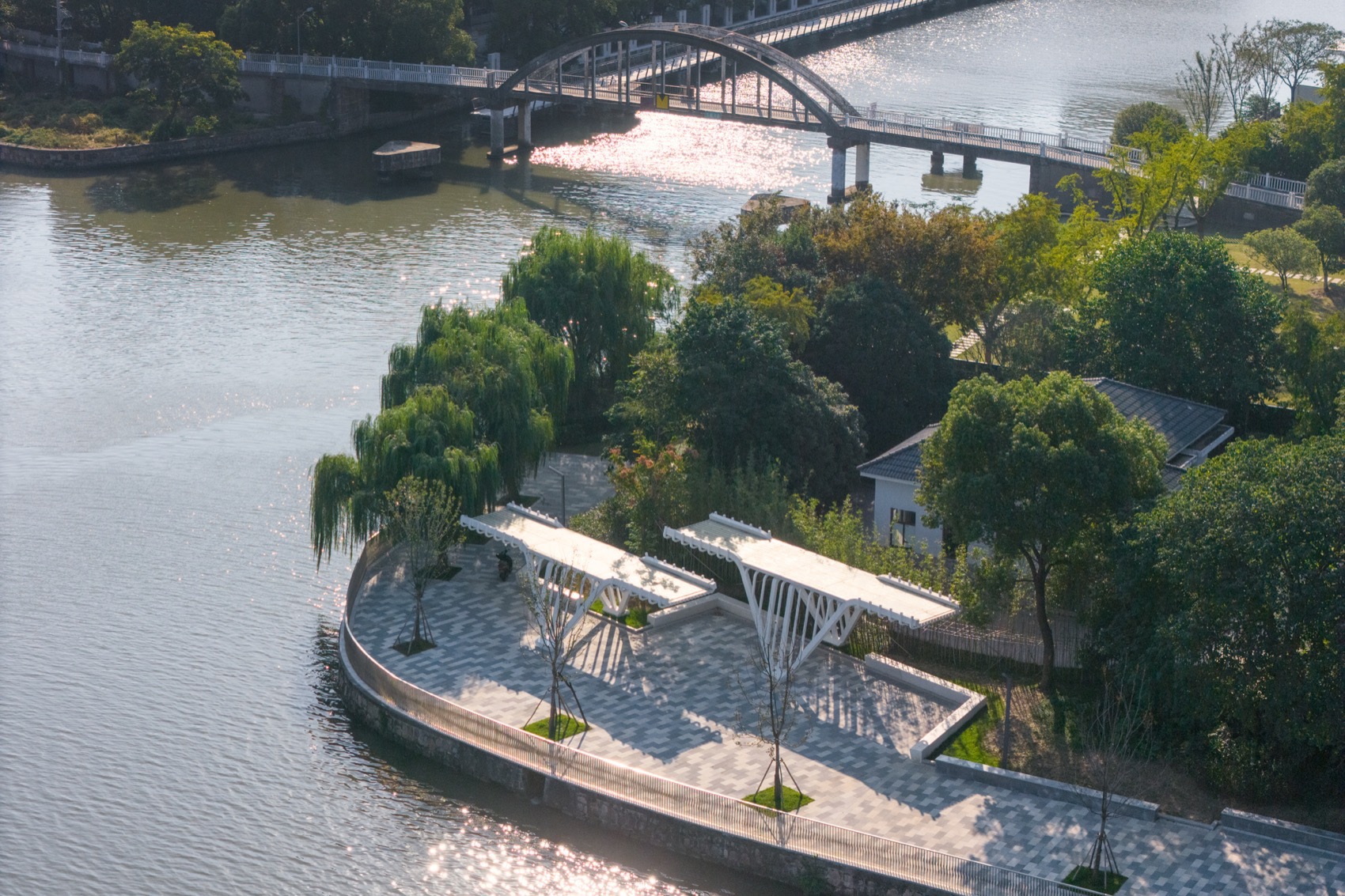 Kunshan Riverside Park by Beijing BLDJ Landscape Architecture Institute ...