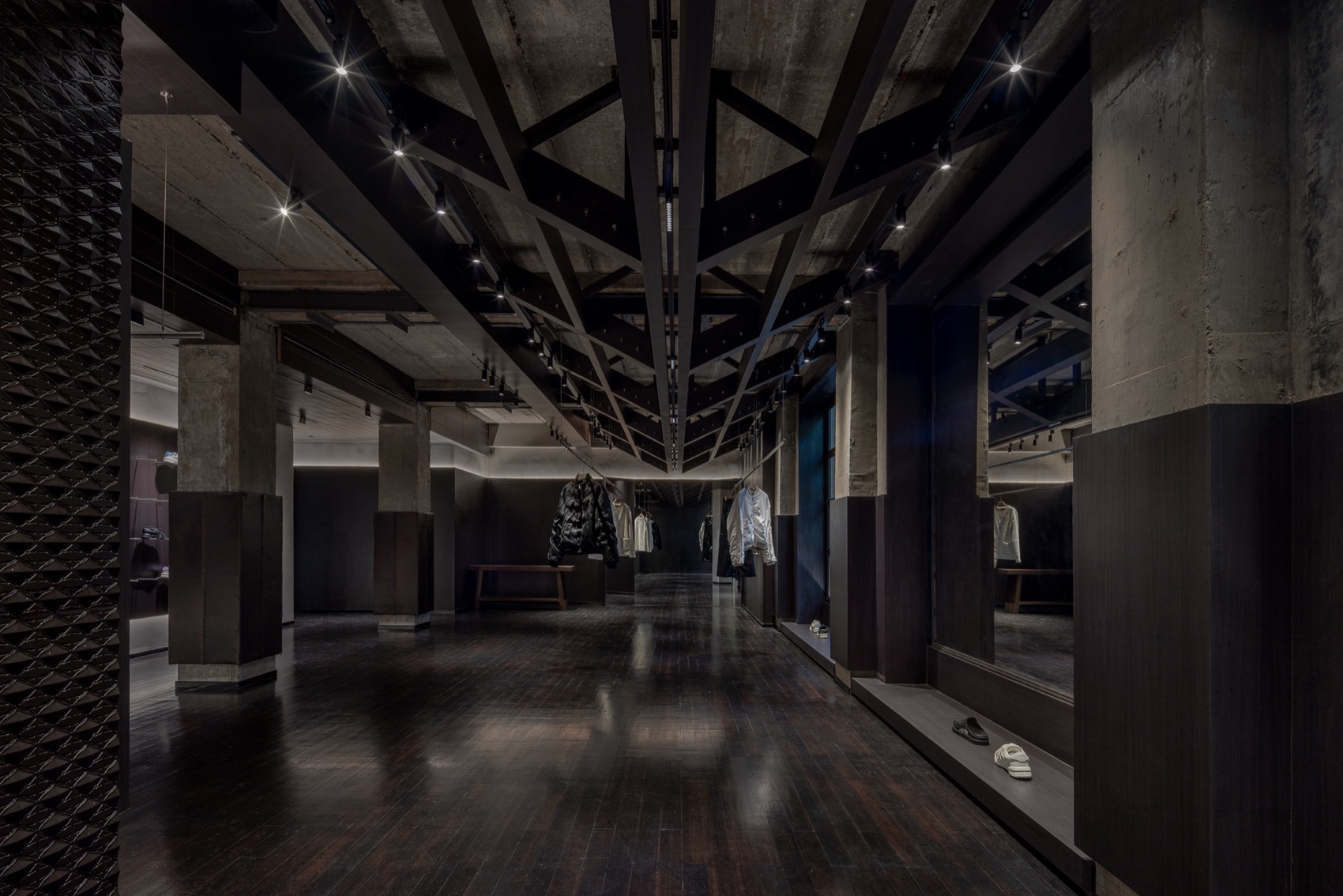 The last Redemption fashion store by DISPLACEMENT DESIGN - 谷德设计网