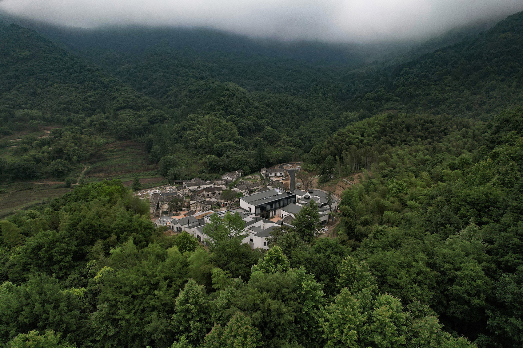 Ten Yards Hotel by City-Town Architects - 谷德设计网