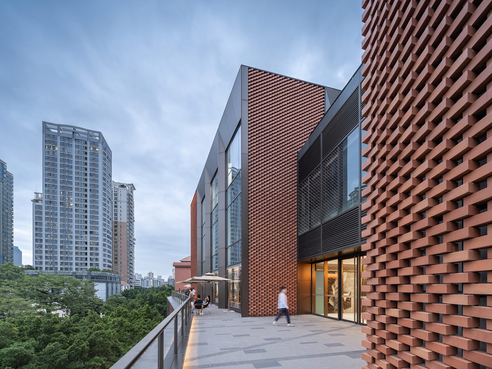 Commercial building in Guangzhou by gmp - 谷德设计网