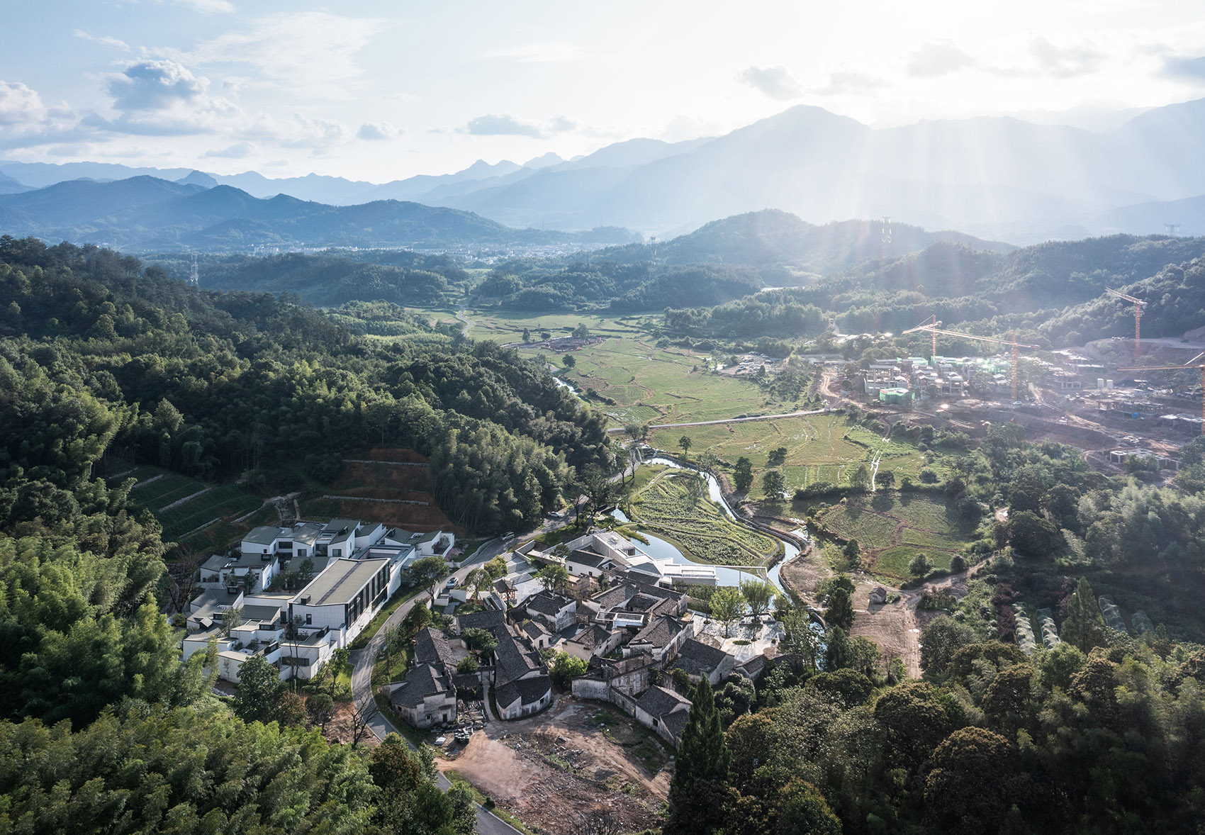 Ten Yards Hotel by City-Town Architects - 谷德设计网