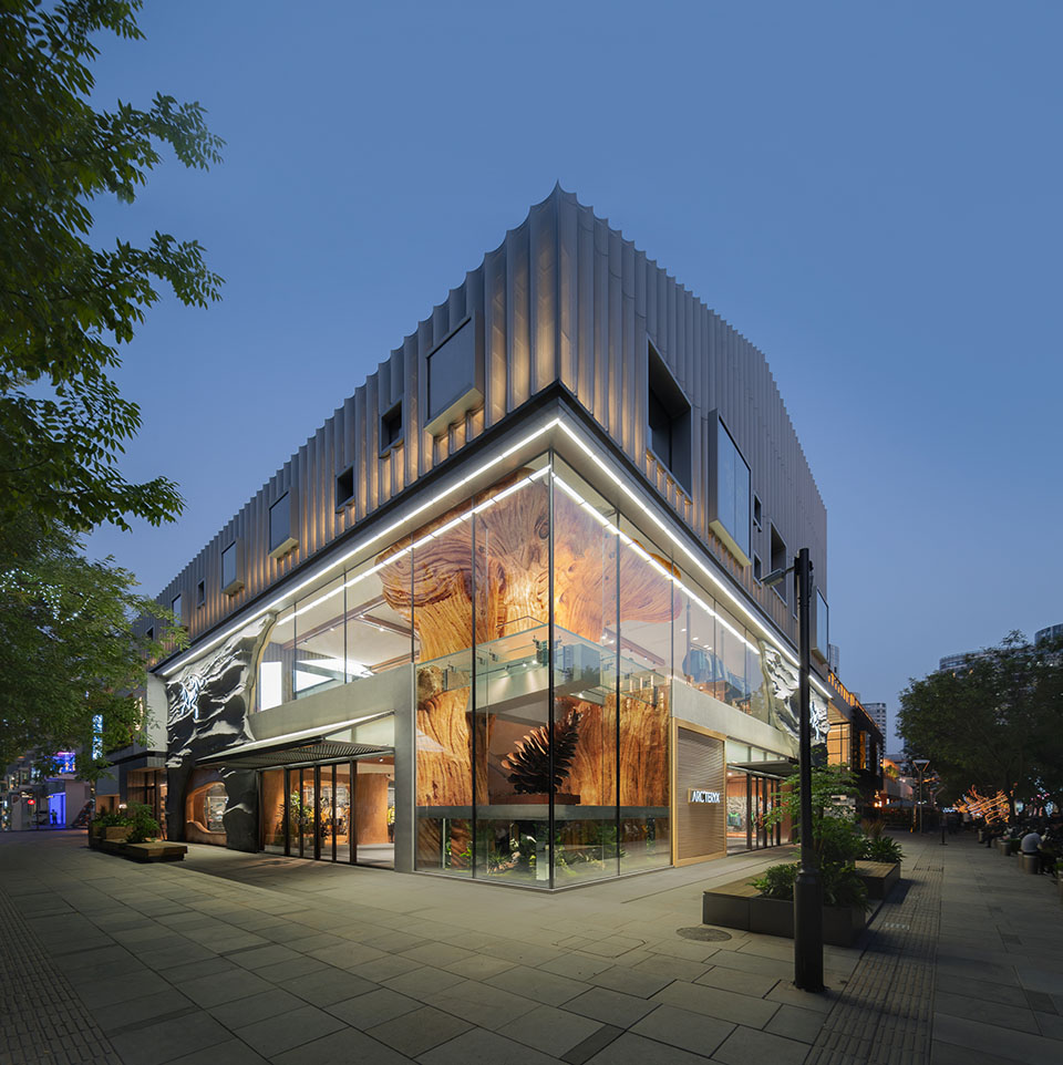 ARC’TERYX Flagship Store in Beijing by Still Young - 谷德设计网