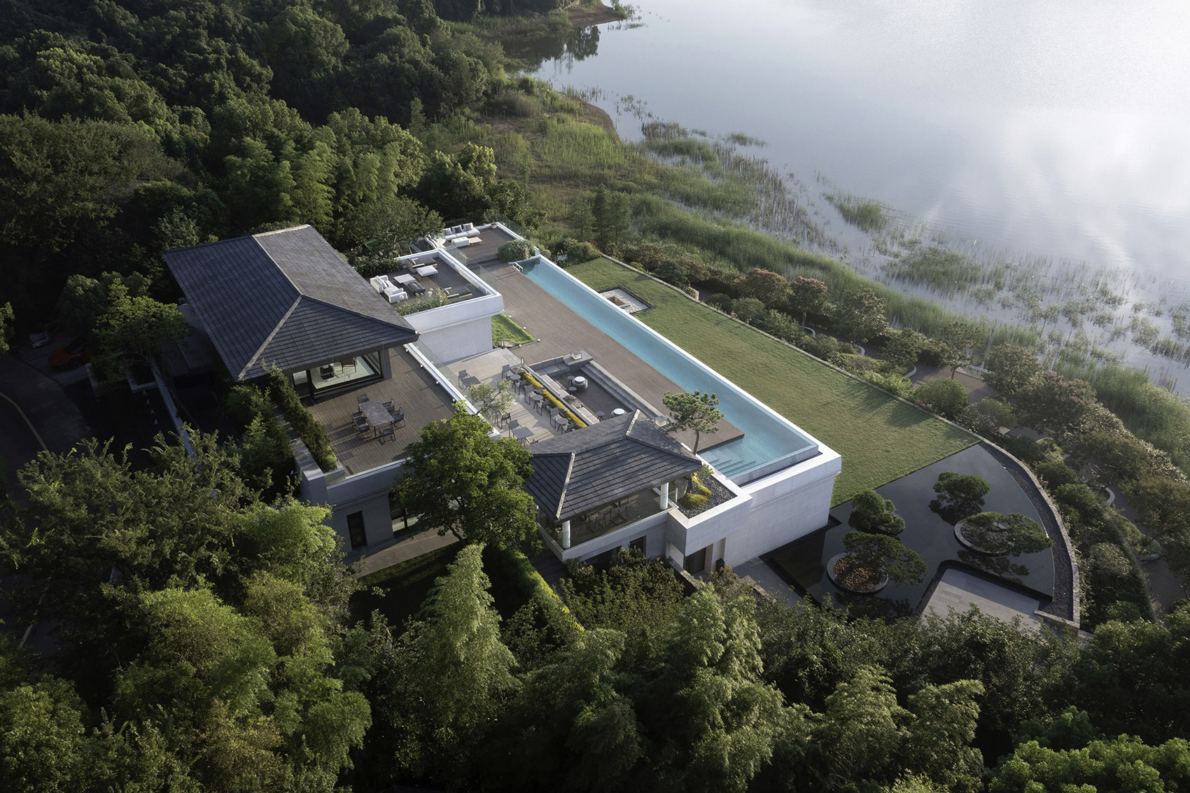 FU VALLEY – Yinshi Resort Hotel by Tianmu Lake, China by Nanjing Jinshi ...