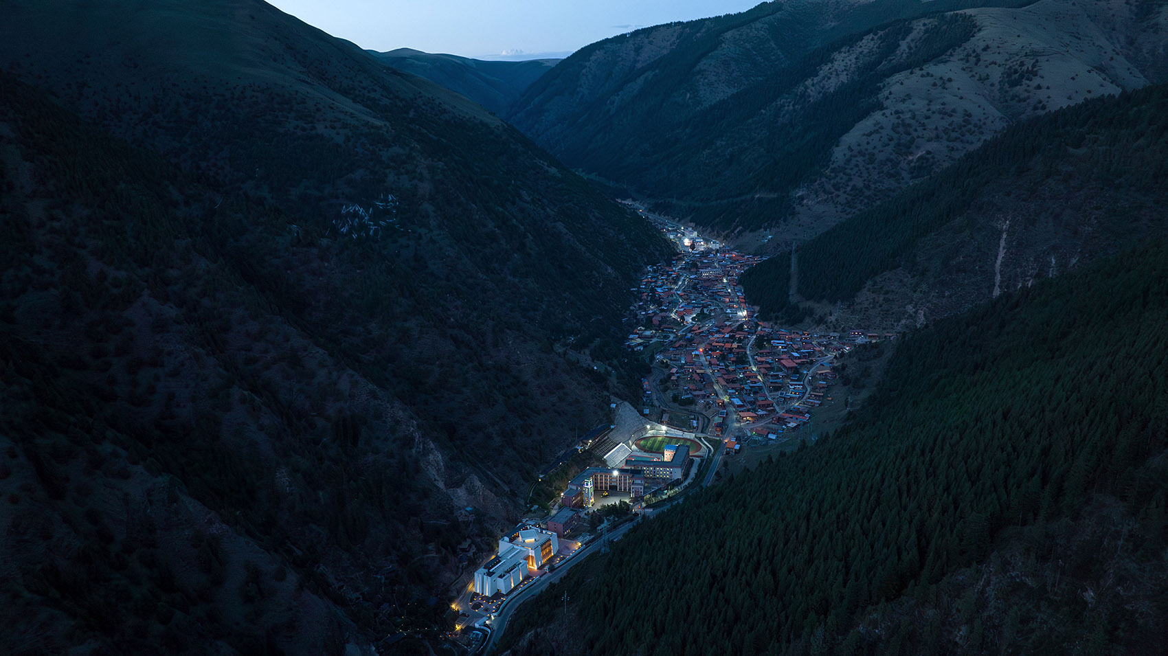 Deba Library by Rong Zhaohui Studio, ZRADI - 谷德设计网