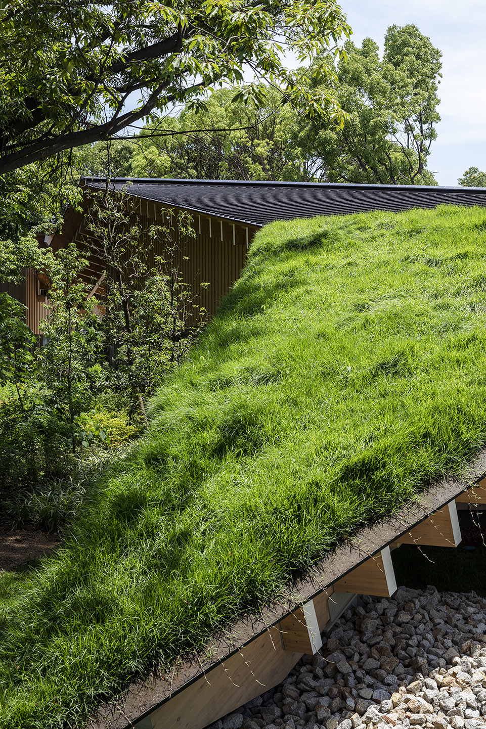 KANEKA Wellness Center by Kengo Kuma and Associates - 谷德设计网