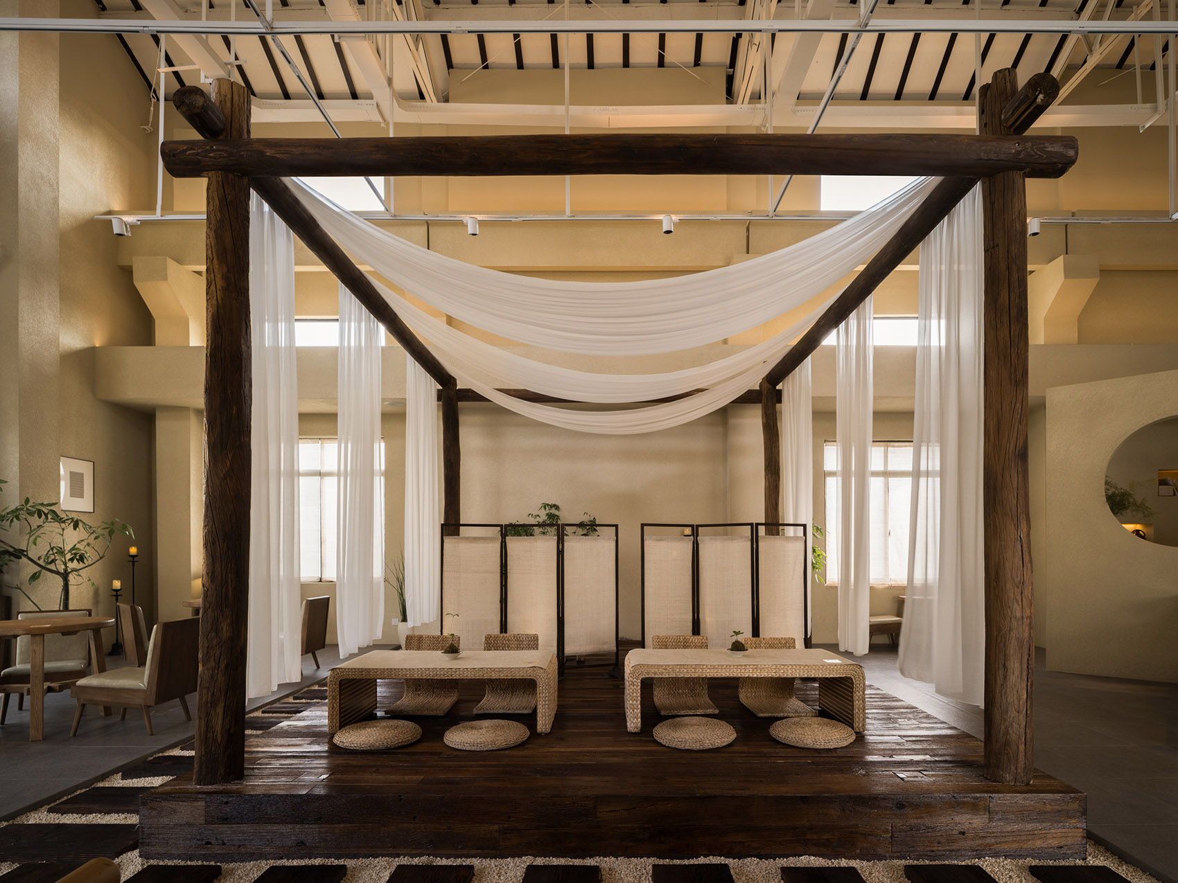 A New Chinese Tea Drinking Space Reconstructed from an Old Plant by Atelier D+Y - 谷德设计网