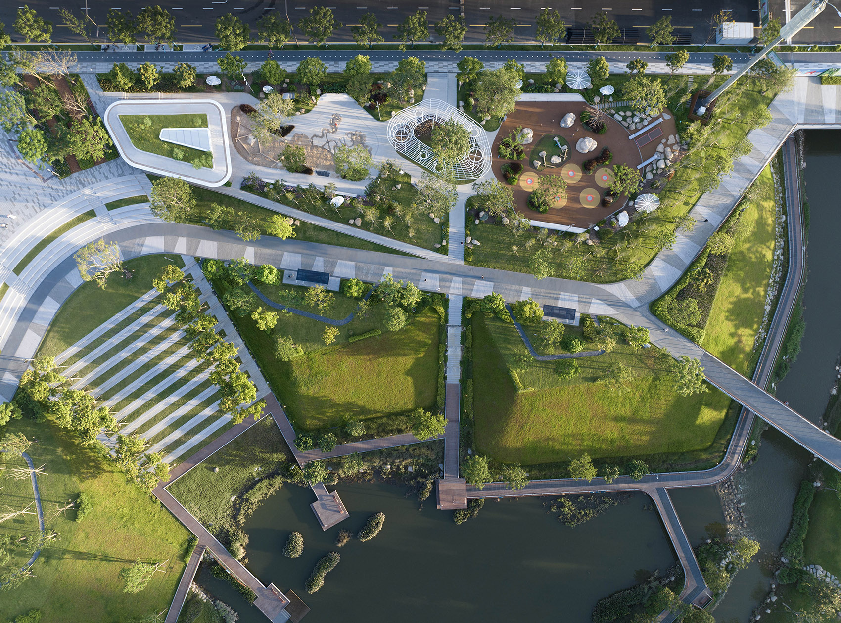 Dongguan Central Park, China by HOPE DESIGN - 谷德设计网